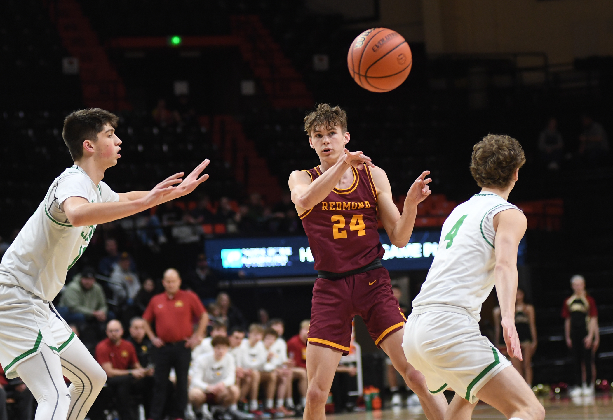 Boys basketball: Summit Storm vs Redmond Panthers - oregonlive.com
