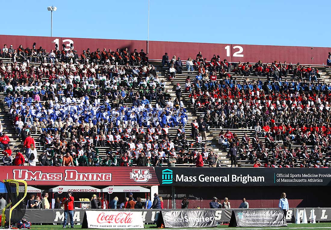 UMass Football vs Liberty 10/8/22 - masslive.com