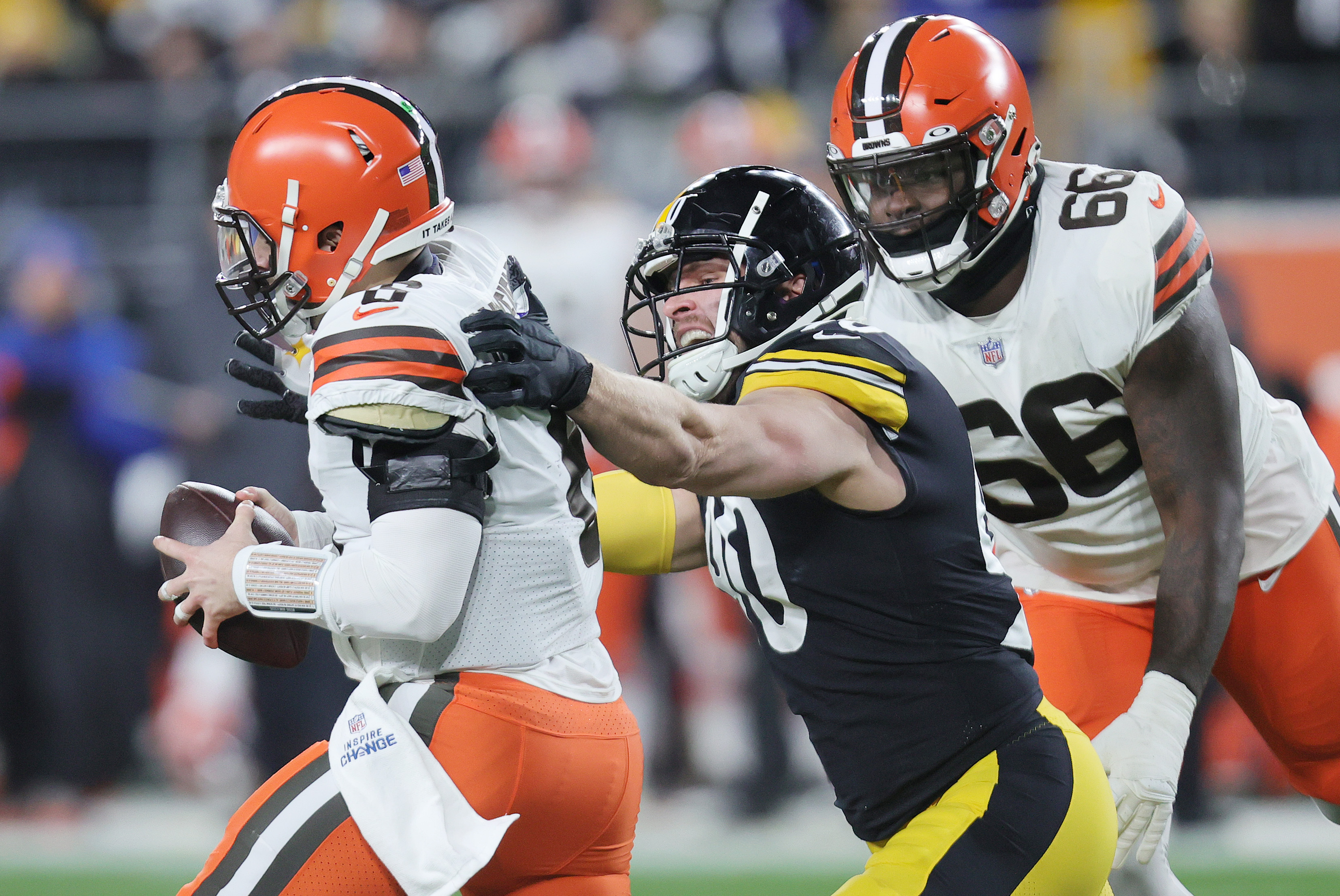 Cleveland Browns Baker Mayfield vs. Pittsburgh Steeler January 3, 2022 ...