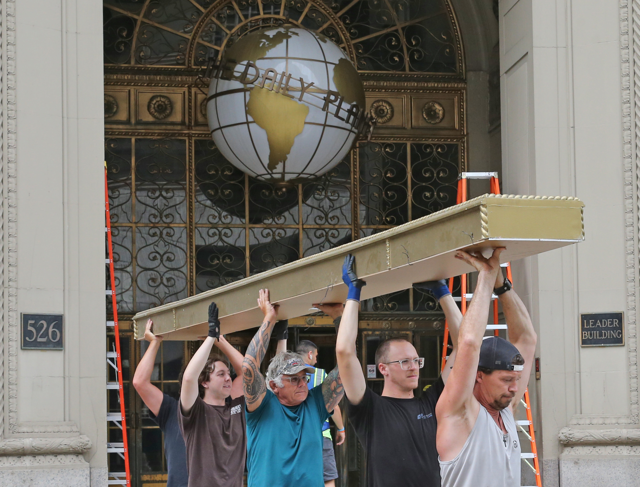 Superman set at Public Square being built as Superior Avenue set is ...