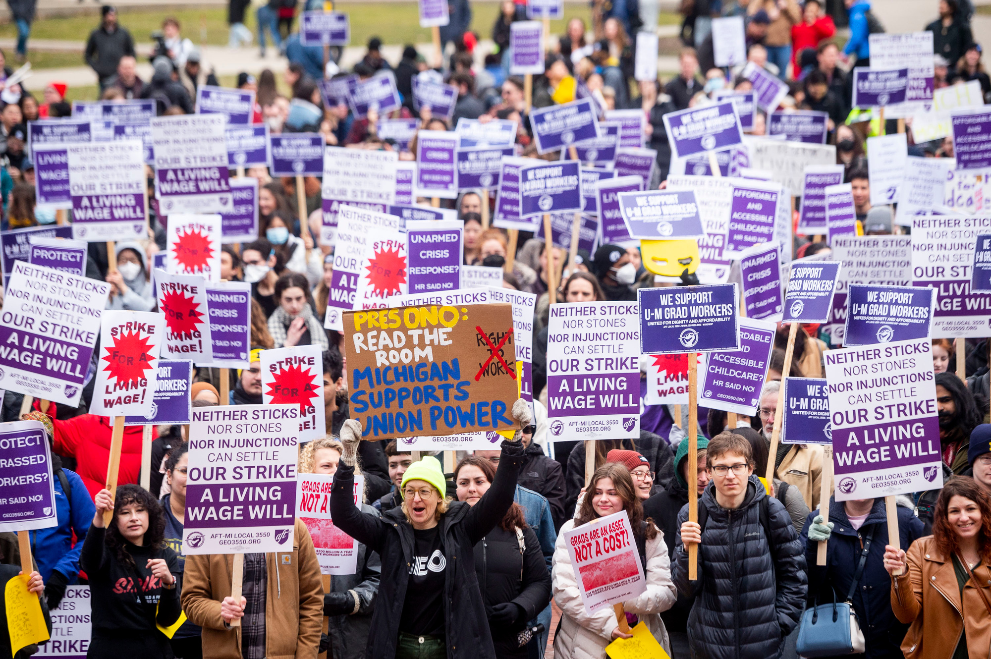 Graduate Employees Organization begins strike on University of Michigan ...