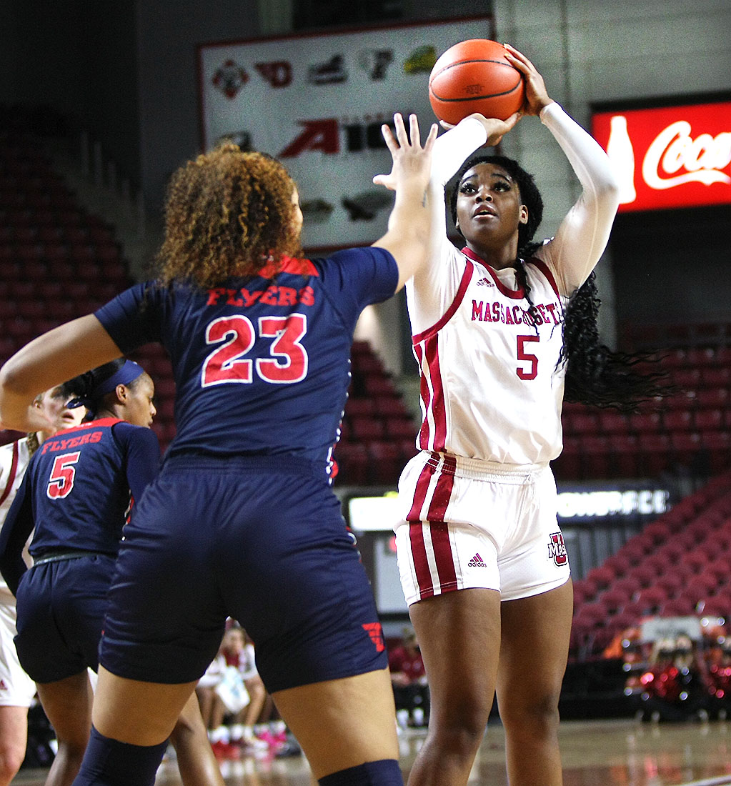 UMass Women's Basketball vs Dayton 1/19/22 - masslive.com