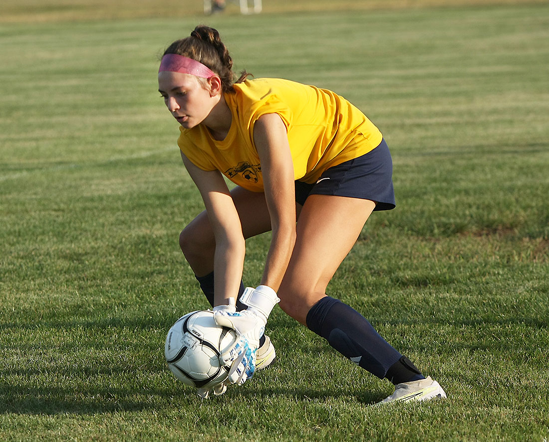 Northampton vs Granby girls Soccer 9/5/23 - masslive.com