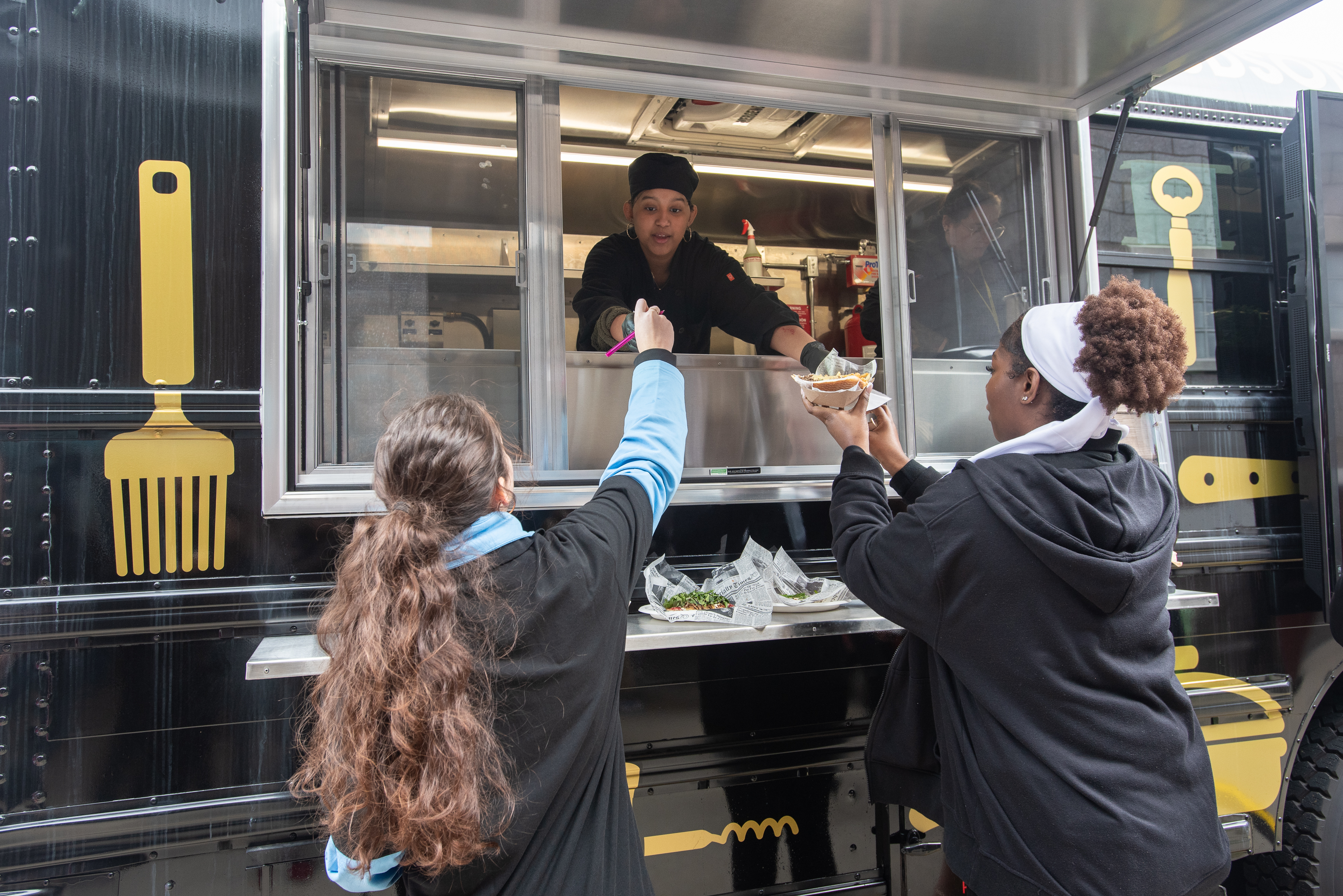 HCST unveils Outdoor Classroom Food Bus - nj.com