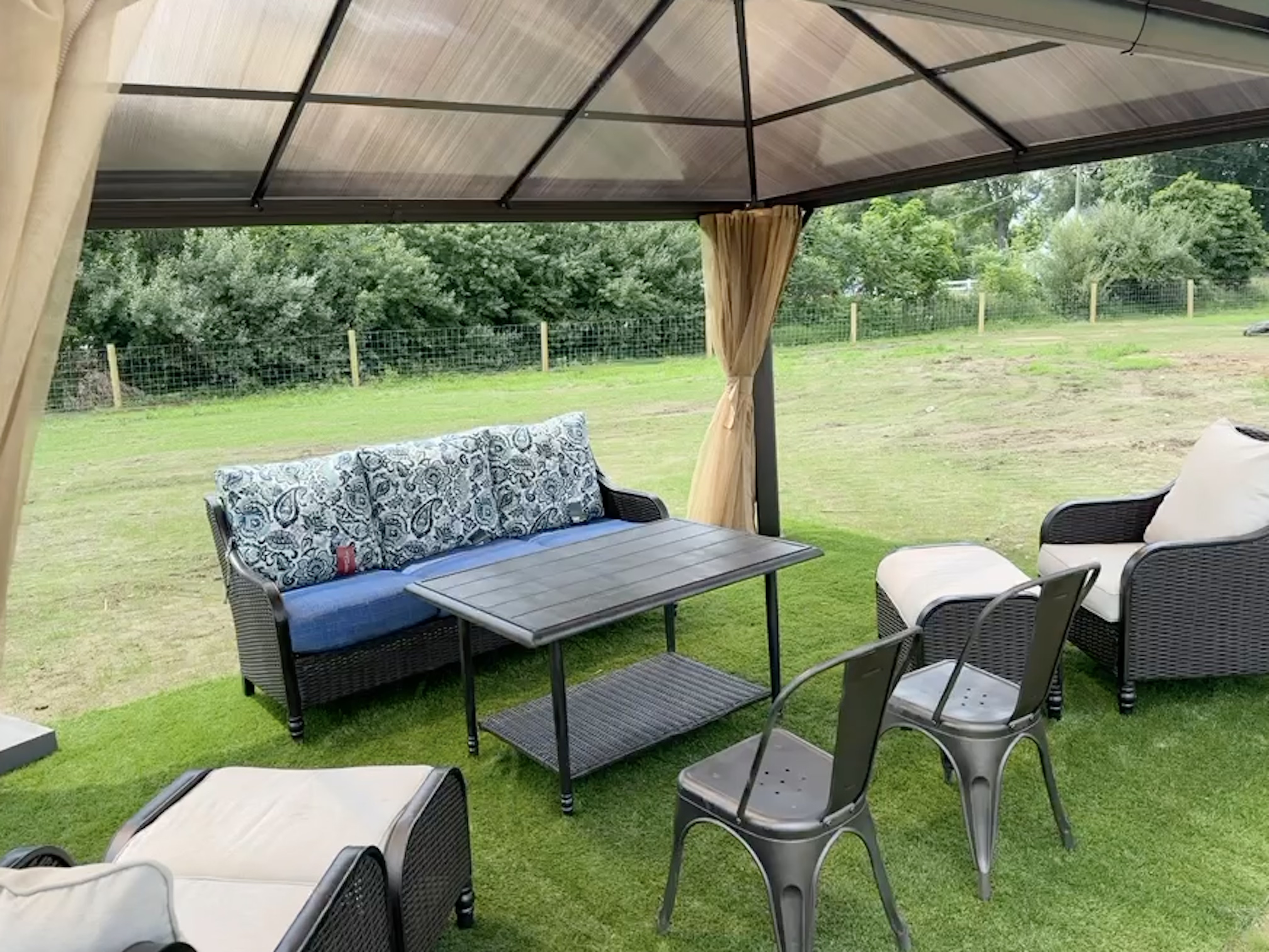 New restaurant offers big backyard - mlive.com