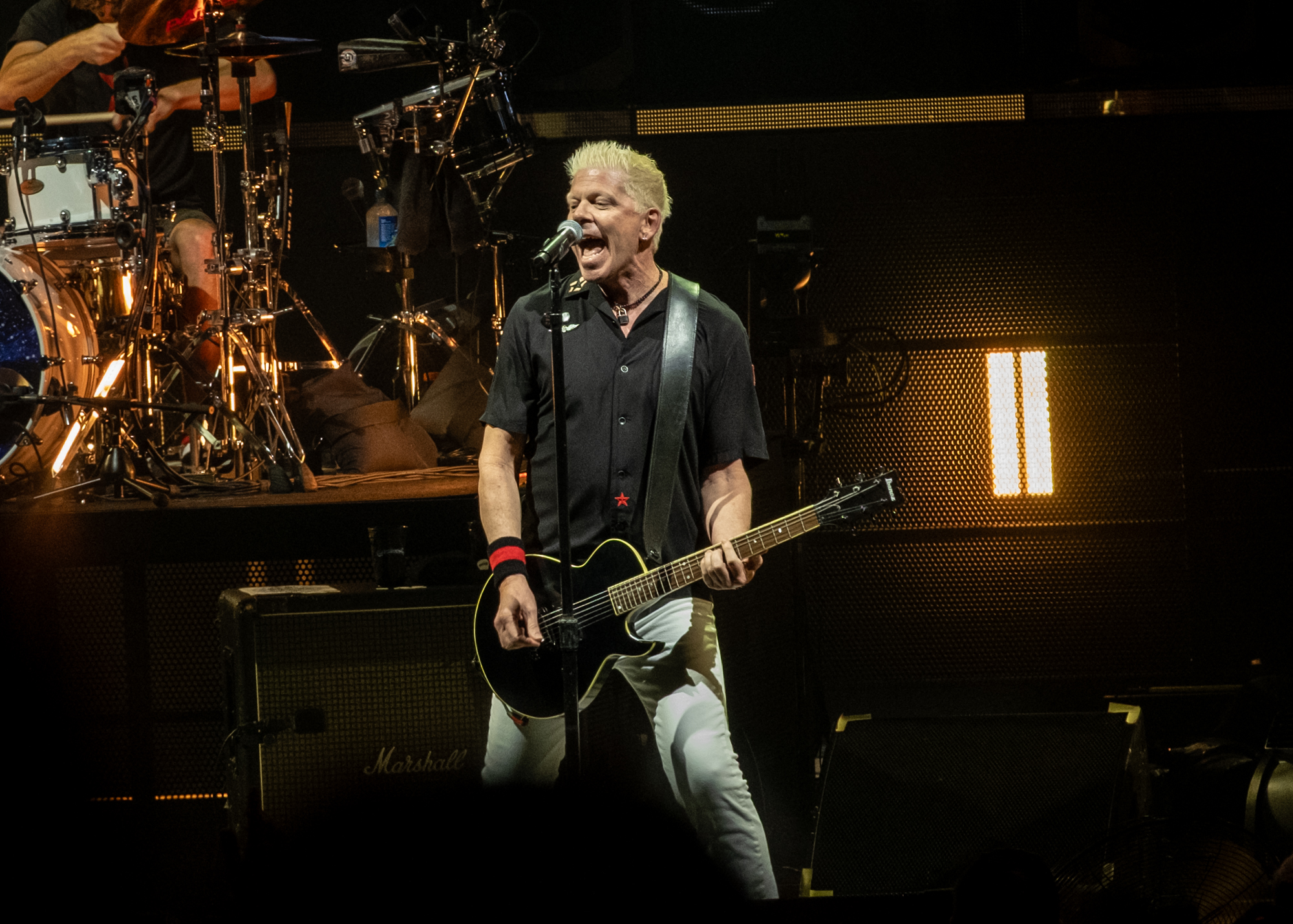 The Offspring's "Supercharged Worldwide 2025" Tour Electrifies Blossom ...