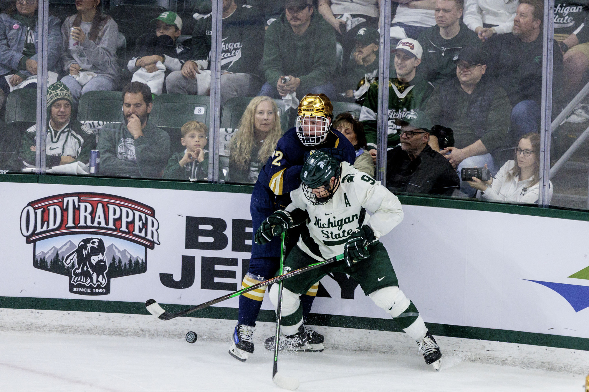 Michigan State hosts Notre Dame for Big Ten hockey tournament semifinal ...