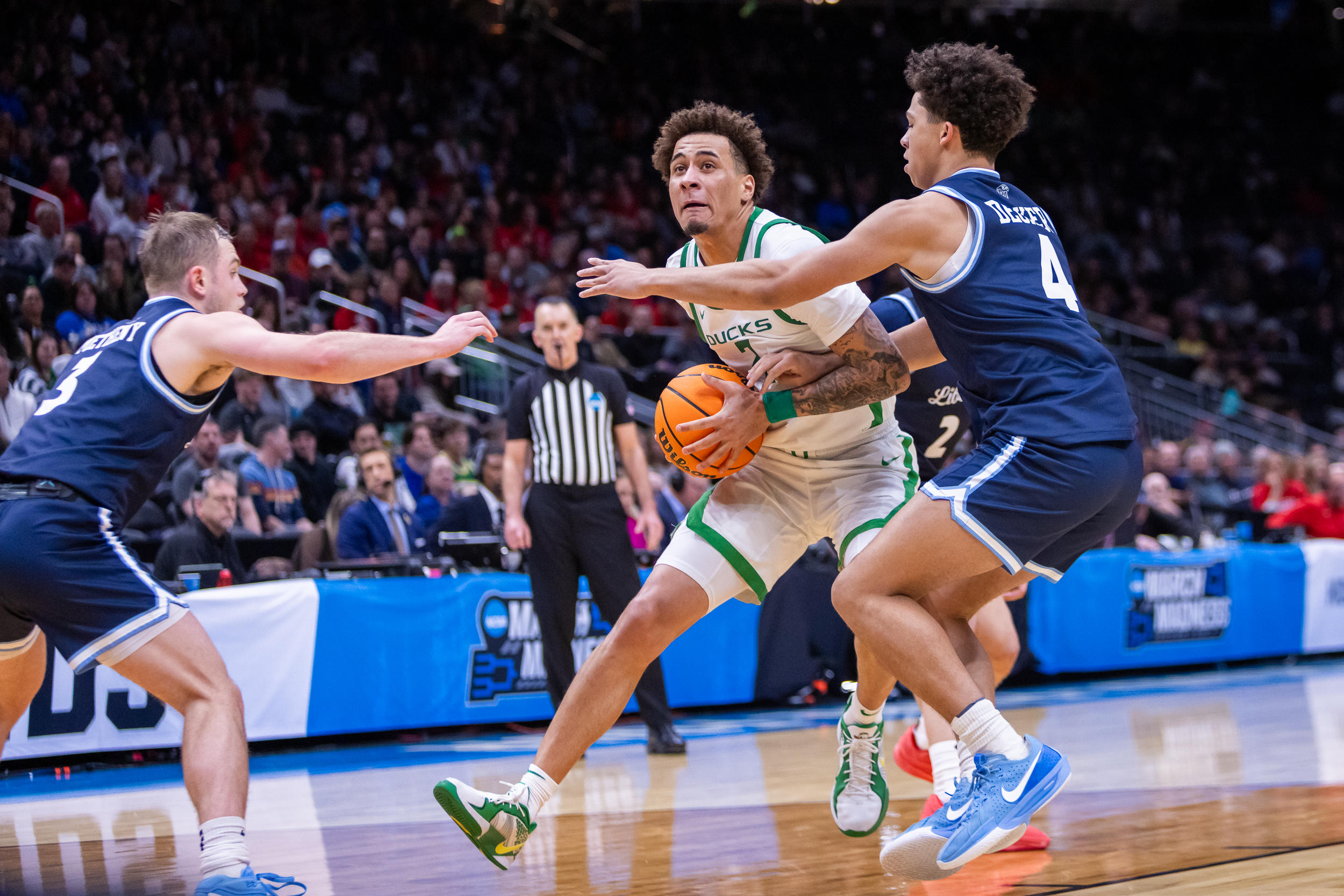 Oregon Ducks vs. Liberty Flames in men's NCAA Tournament - oregonlive.com