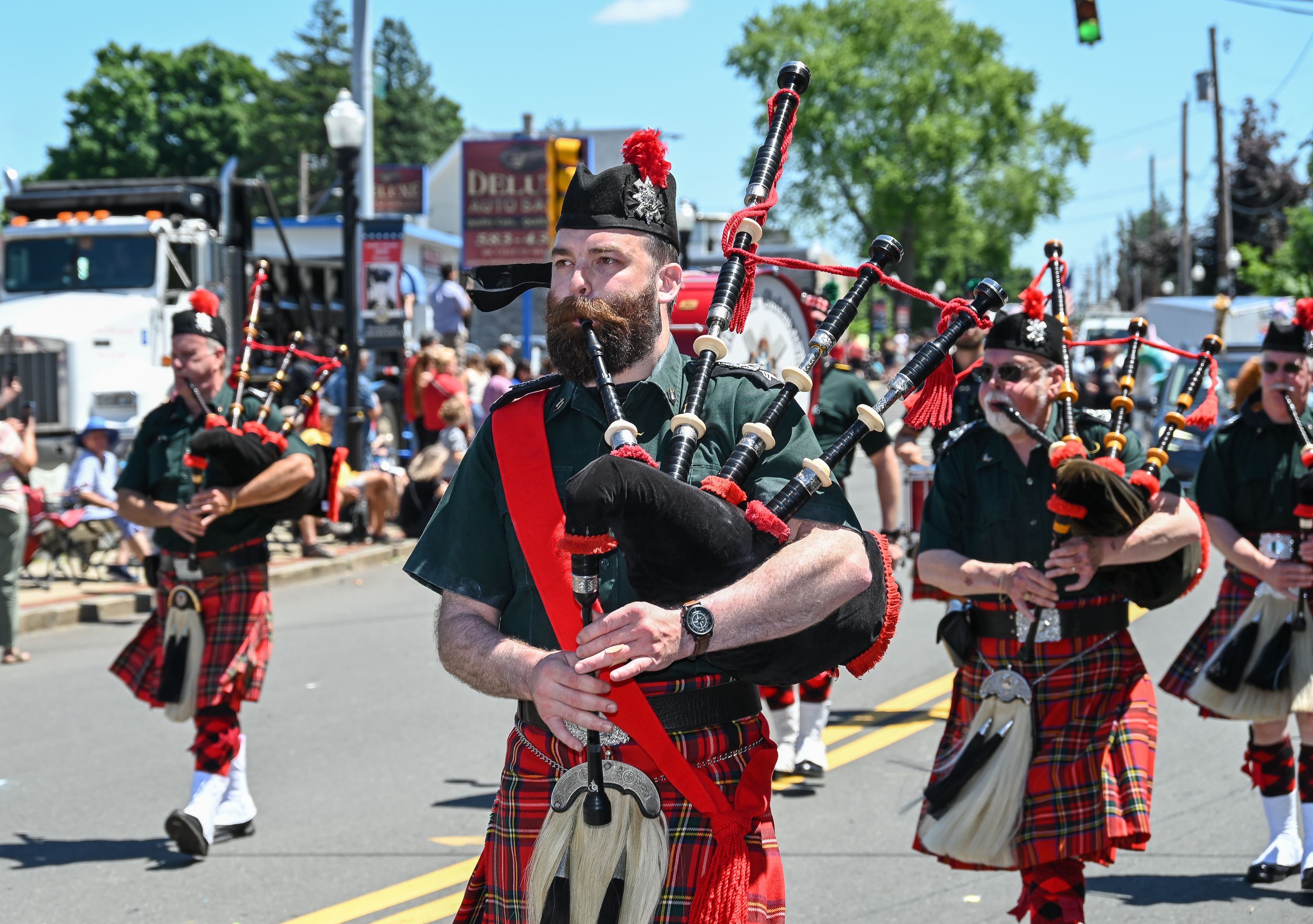 Ludlow celebrates 250th birthday parade and picnic - masslive.com