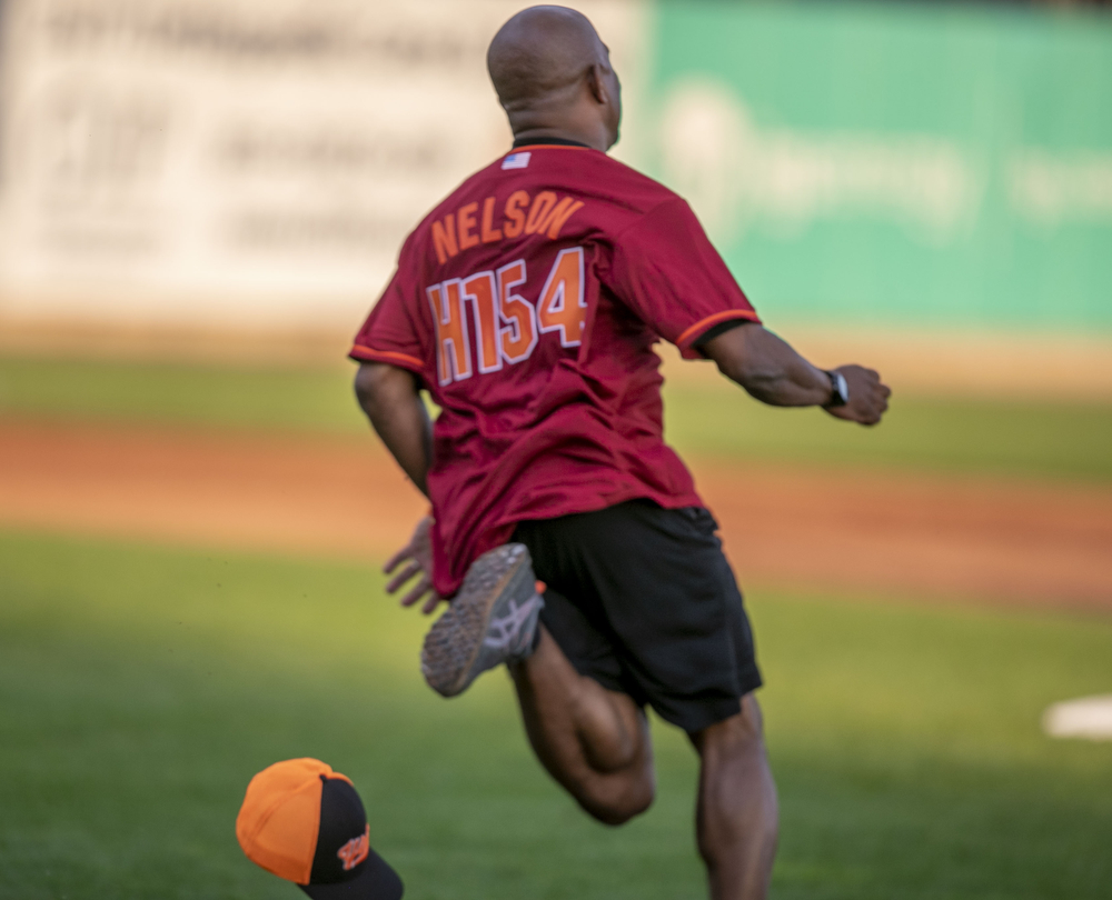 Yinz vs. Youse statehouse softball game raises money to fight hunger ...