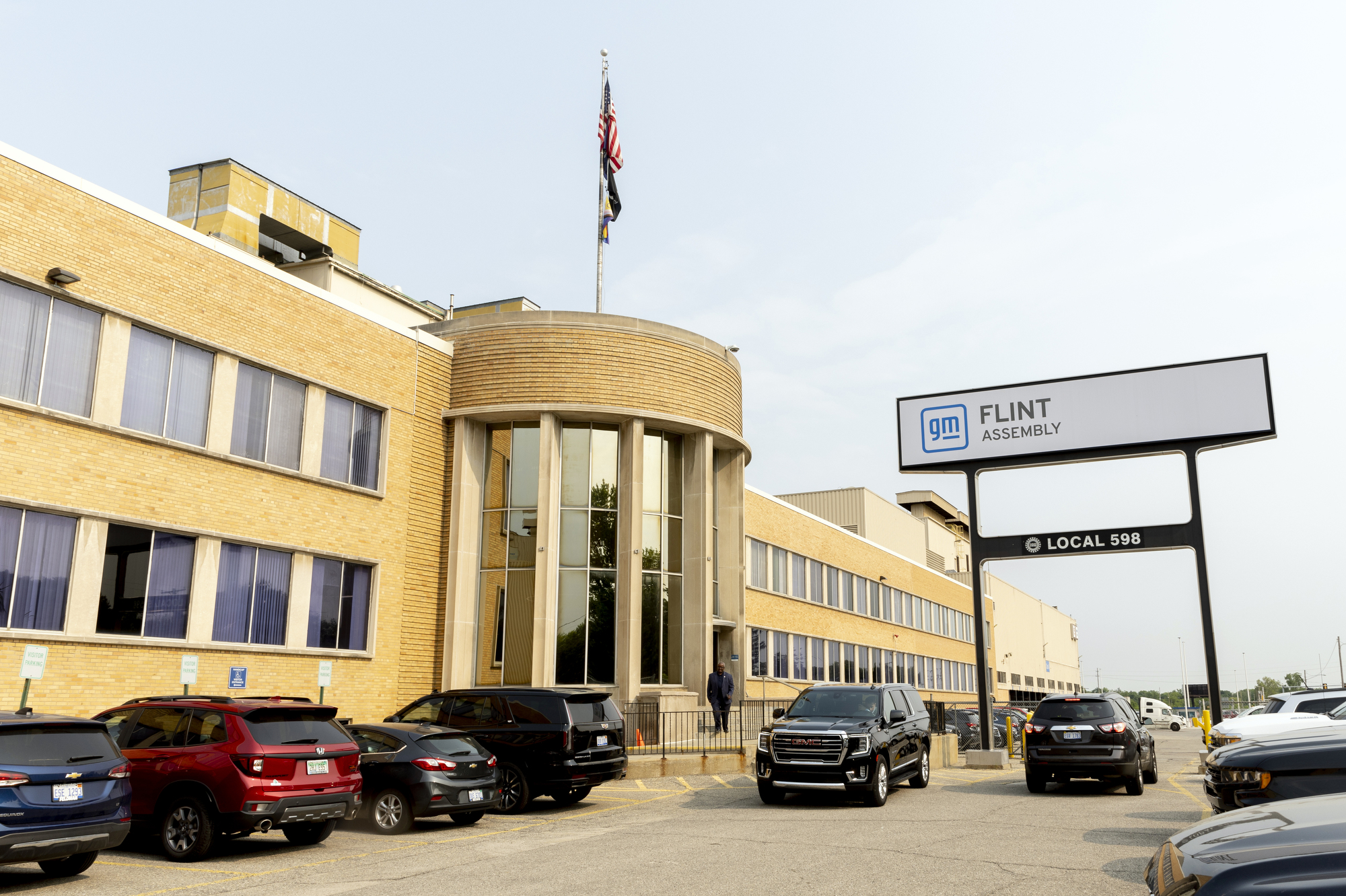 GM spending $1B for upgrades at Flint truck plant, metal center - mlive.com