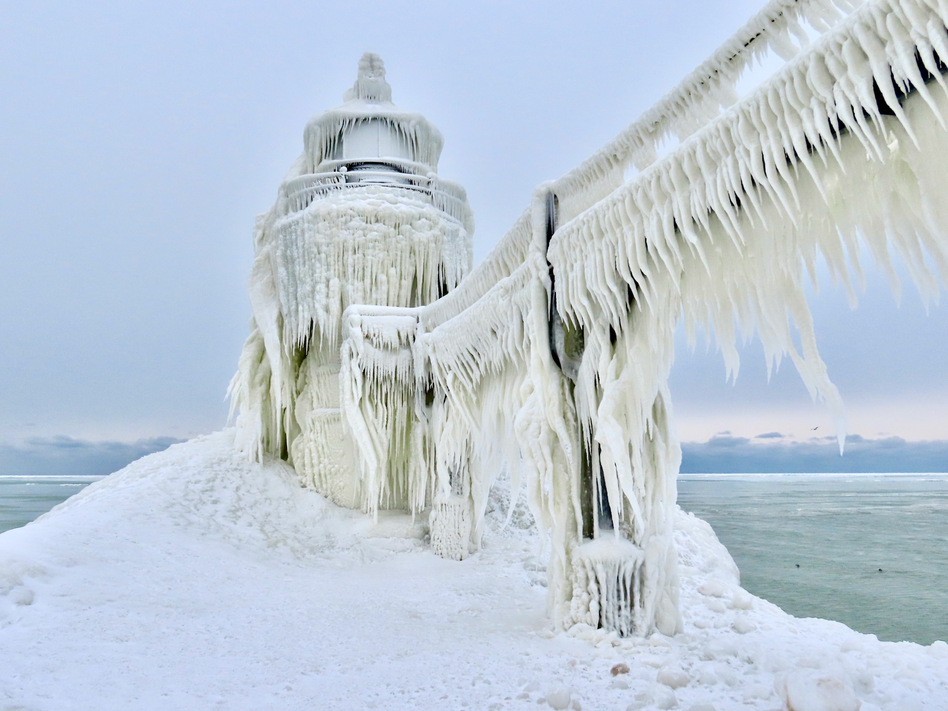 Old Man Winter shows up on Lake Michigan piers - mlive.com