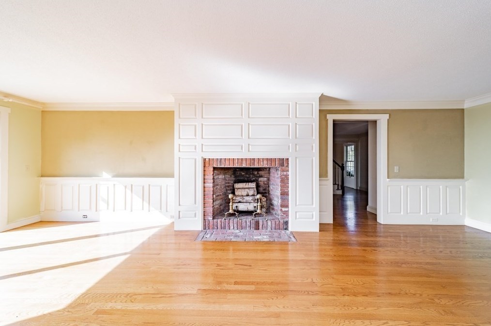 House of the Week: Wilbraham Mountain home offers sweeping views of ...