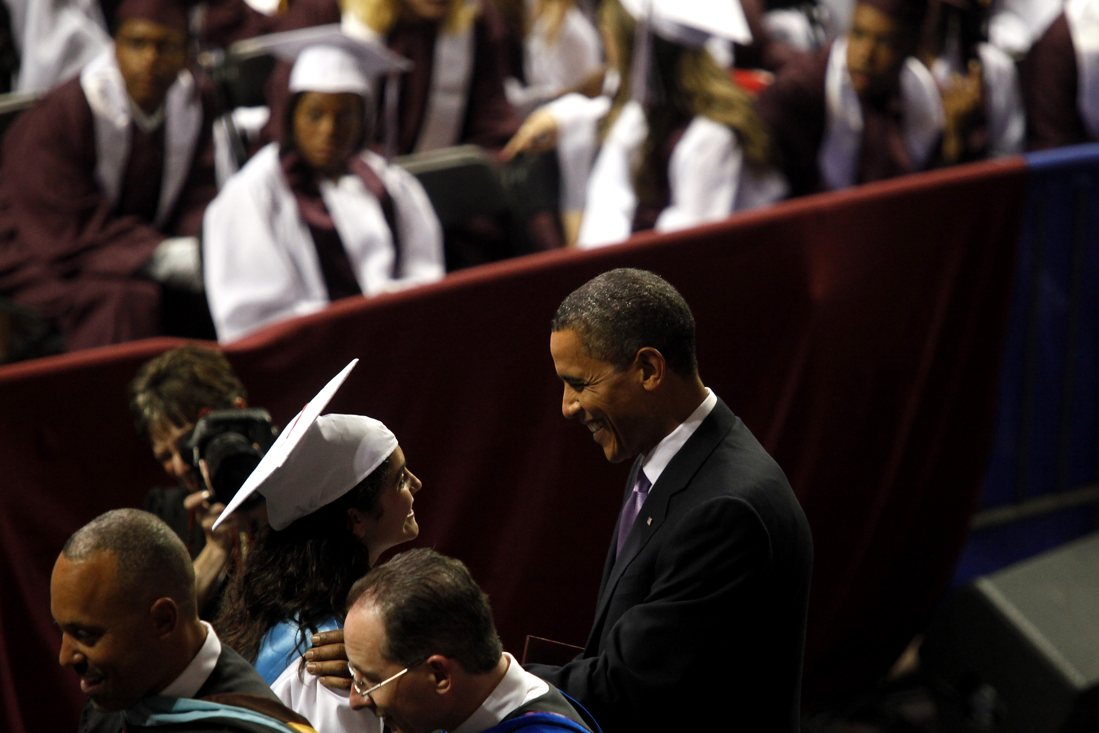 President Obama delivers commencement speech at Kalamazoo Central's ...