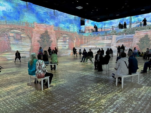 "Immersive Van Gogh" exhibition at Lighthouse ArtSpace in Detroit ...