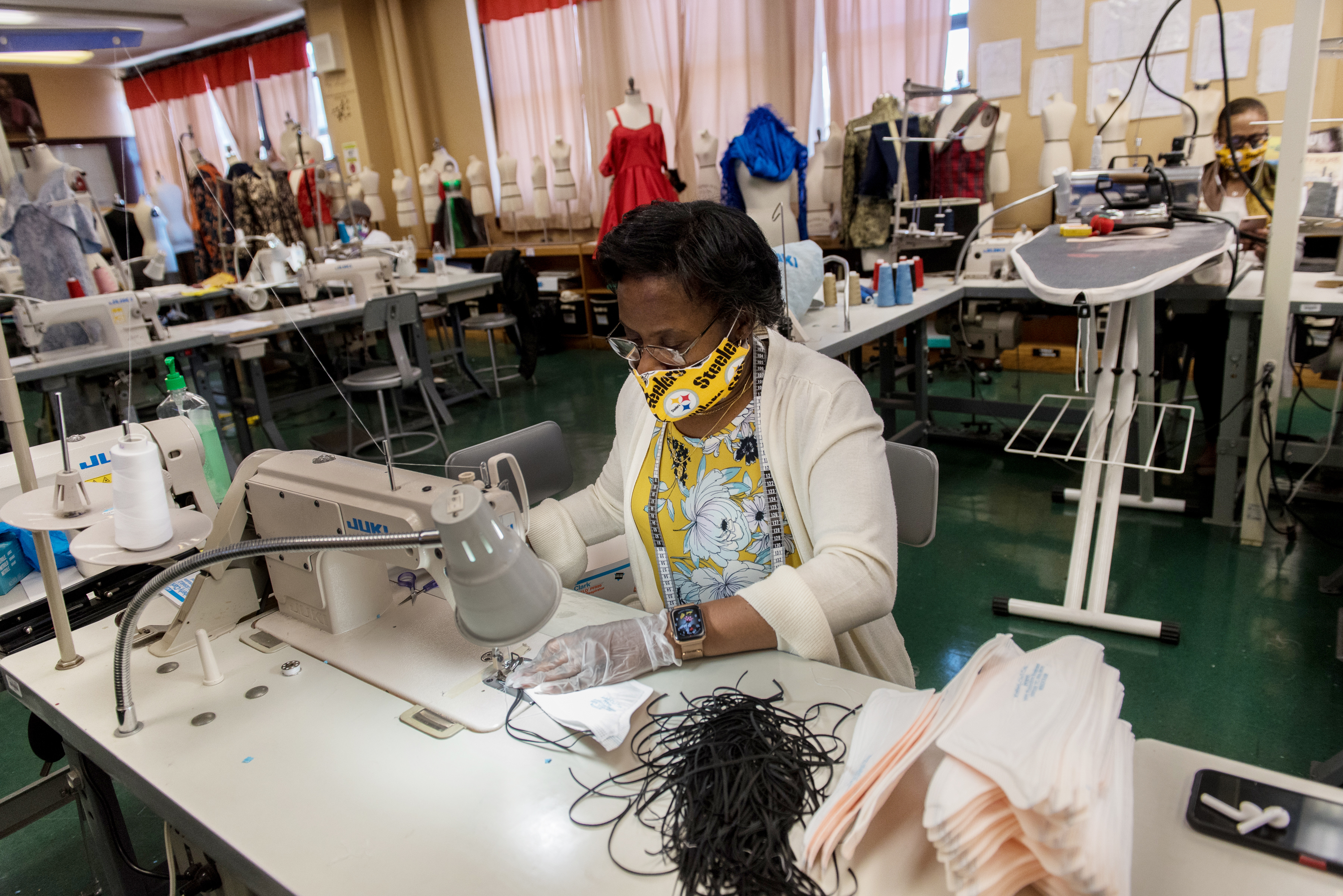 Snyder teacher, alumni help repair and make masks for hospital - nj.com
