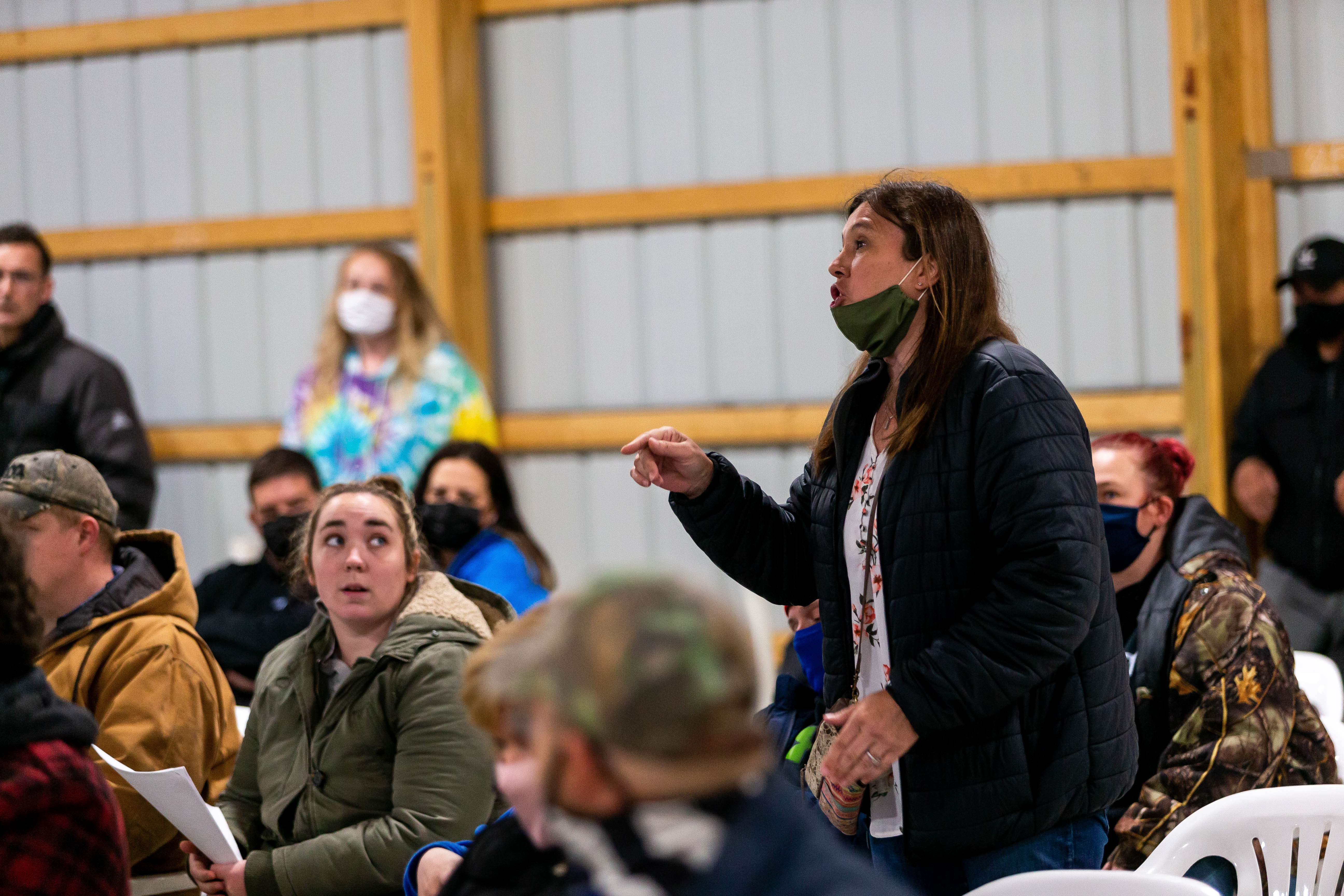 Imlay City community gathers to discuss local police department's ...