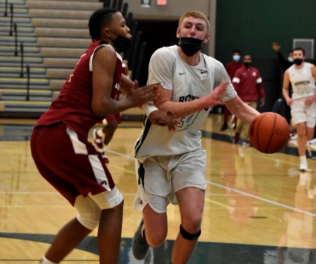 Reeths-Puffer stuns Muskegon, 81-79, in double-overtime boys basketball ...