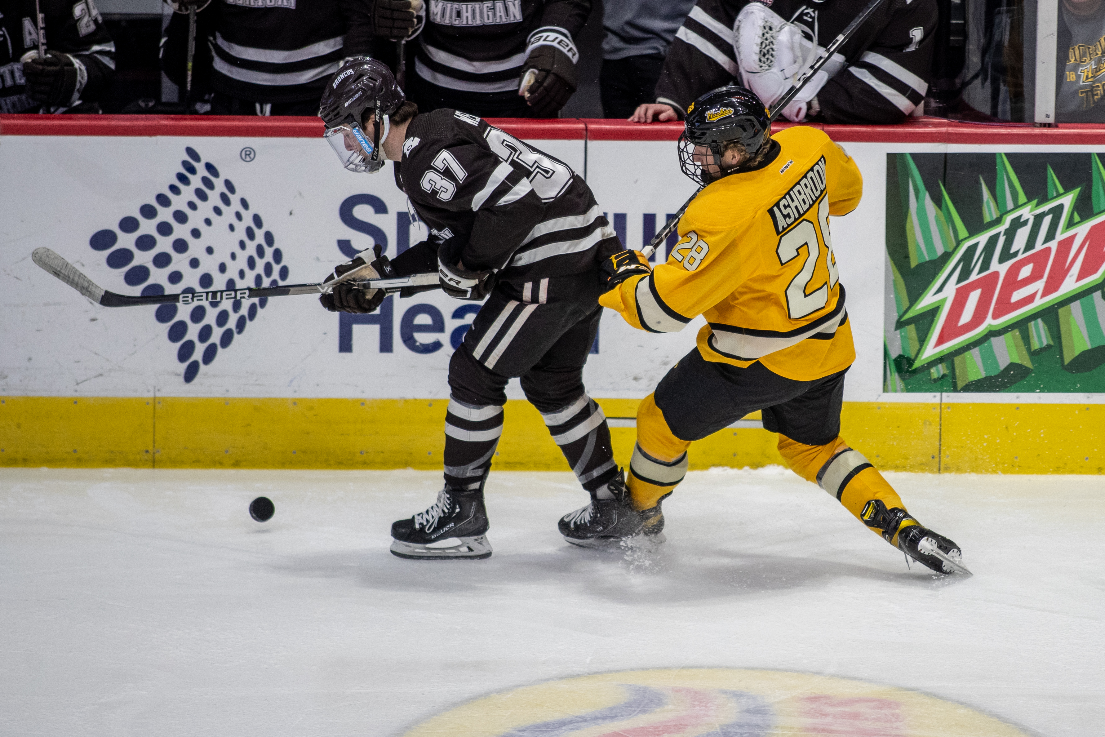 Western Michigan hockey takes on Michigan Tech in GLI - mlive.com