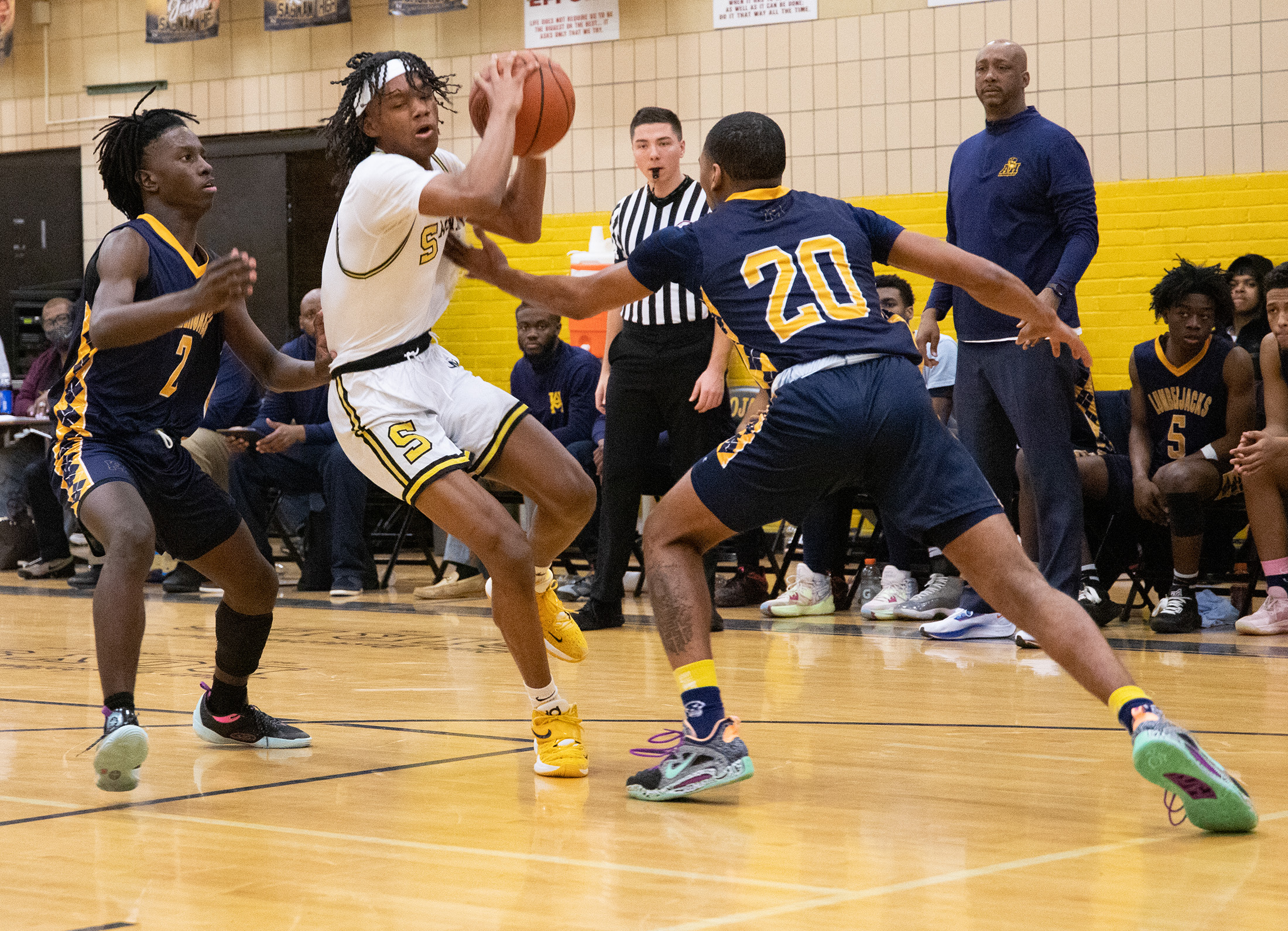 Arthur Hill at Saginaw High Boys Basketball - mlive.com