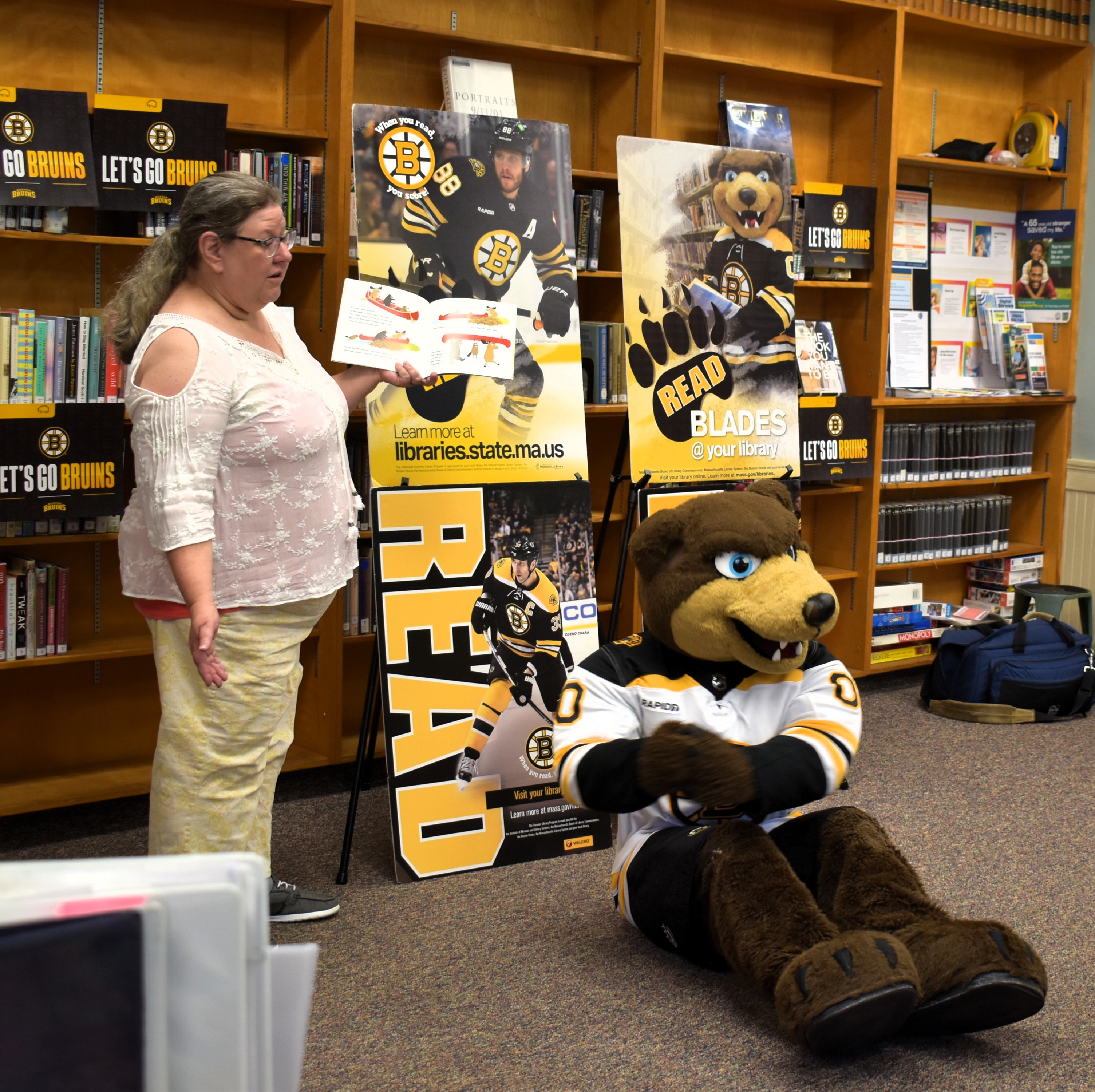 Boston Bruin's "Blades" visits Russell Public Library - masslive.com