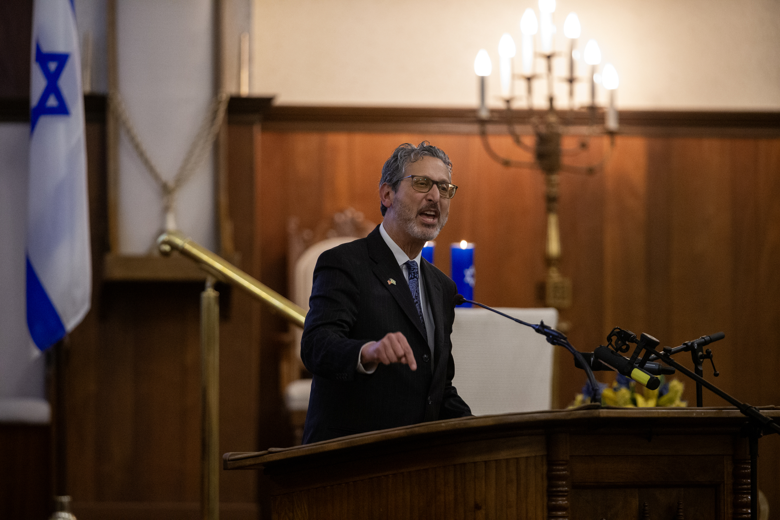 Neveh Shalom community gathering in solidarity with Israel - oregonlive.com