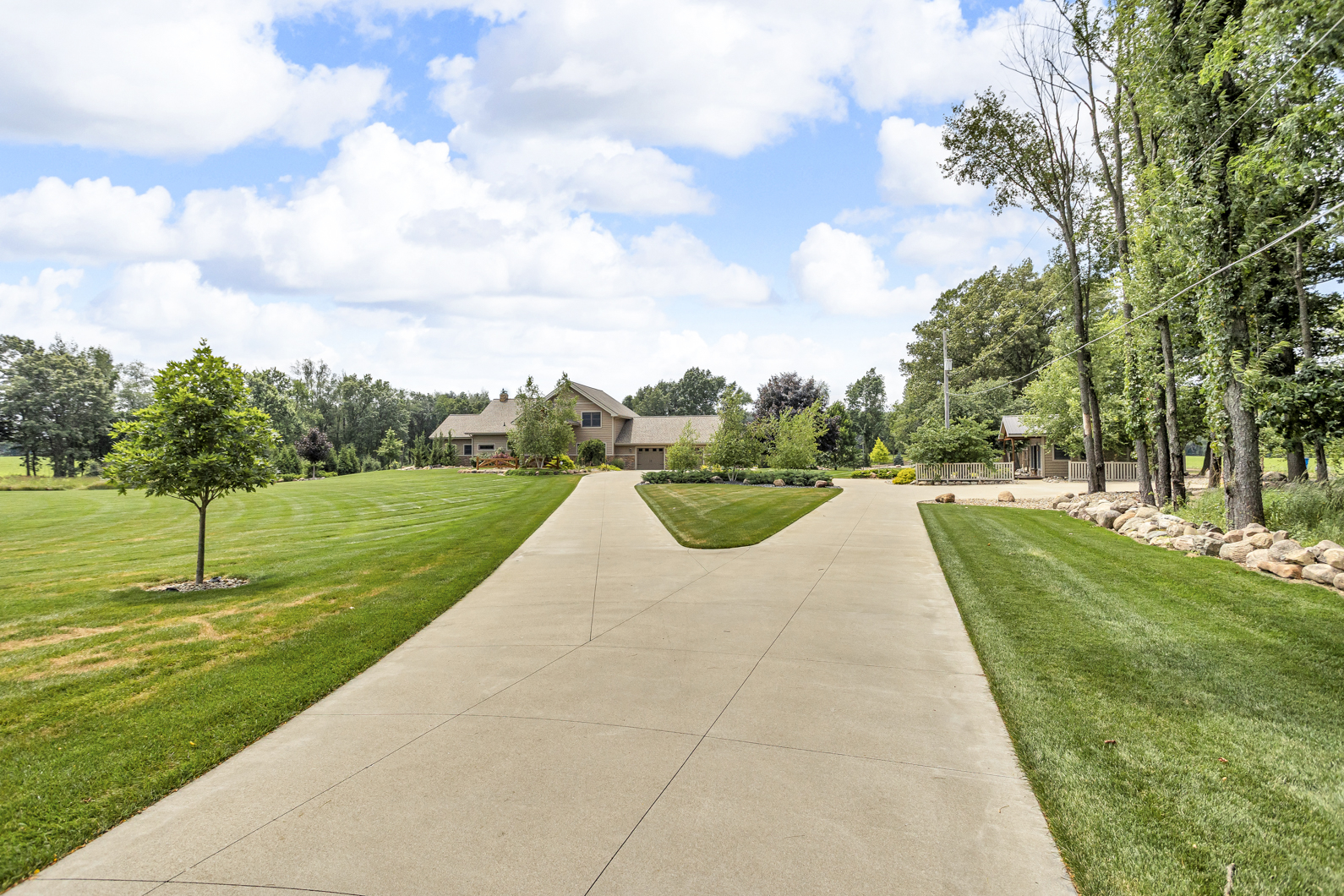 MLive's house of the week: 12500 Round Lake Road - mlive.com