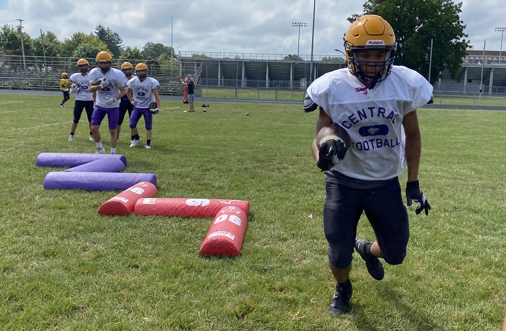 Meet the Bay City Central football team for 2024 - mlive.com