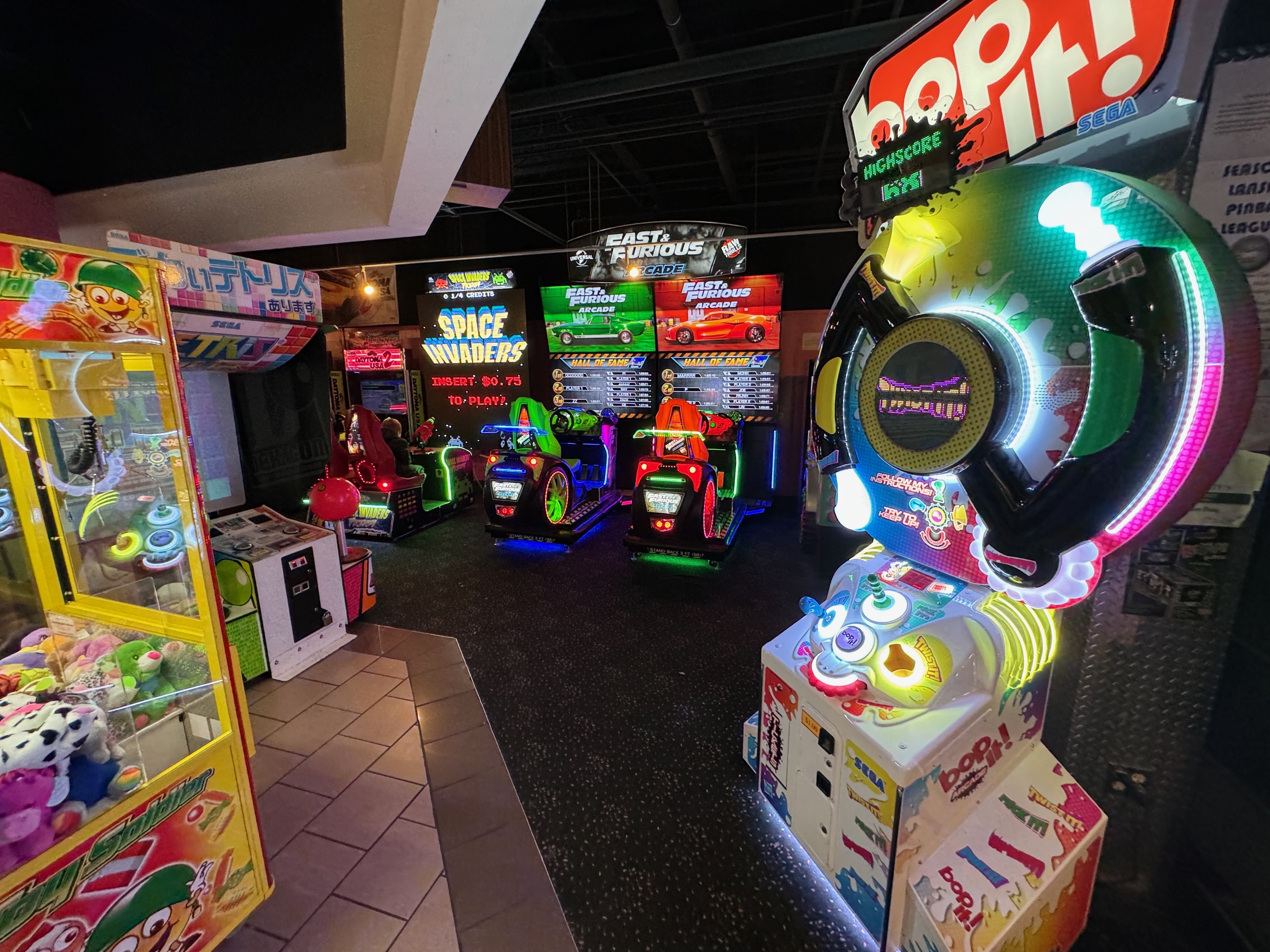 Pinball Pete's arcade in the Galleria building on South U in Ann Arbor ...