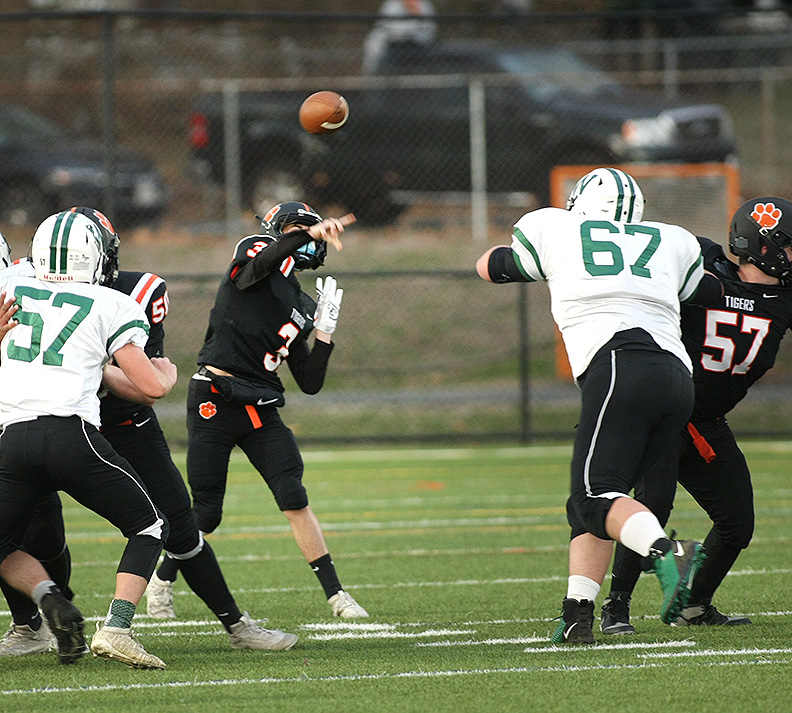 Ware vs South Hadley Football 3/26/21 - masslive.com