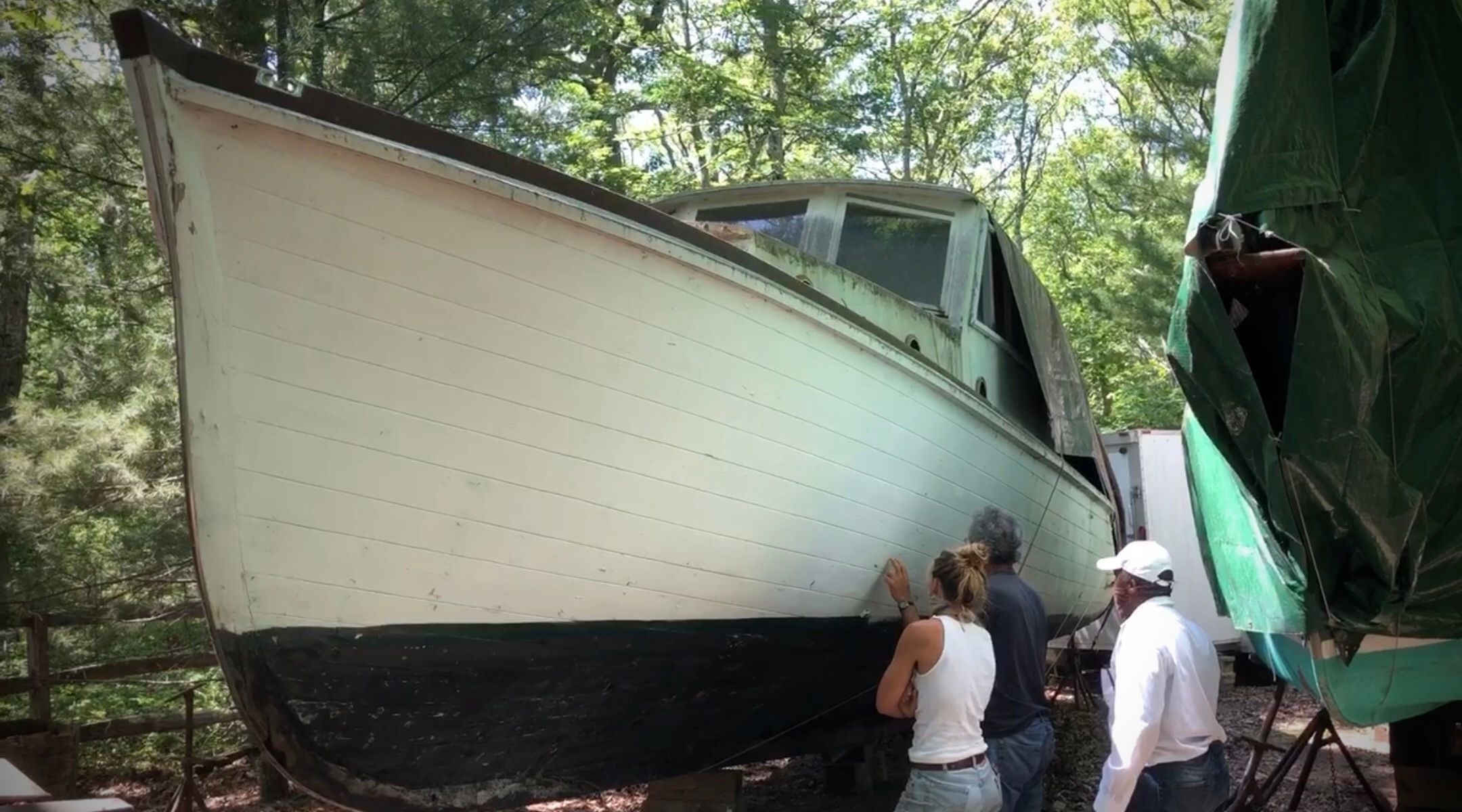 'Jaws' boat clone supports sharks - masslive.com