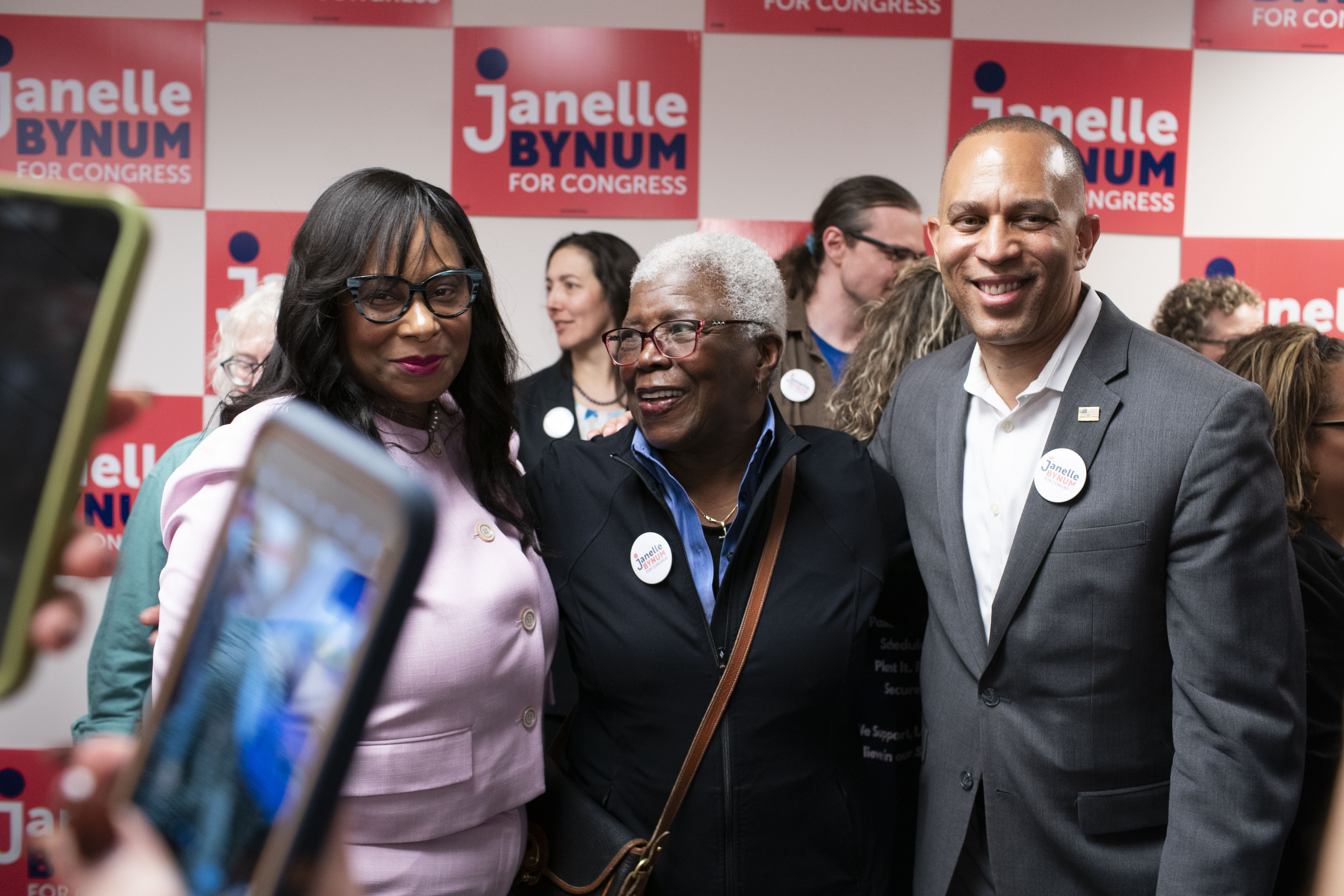 Rep Janelle Bynum and House Minority Leader Hakeem Jeffries ...