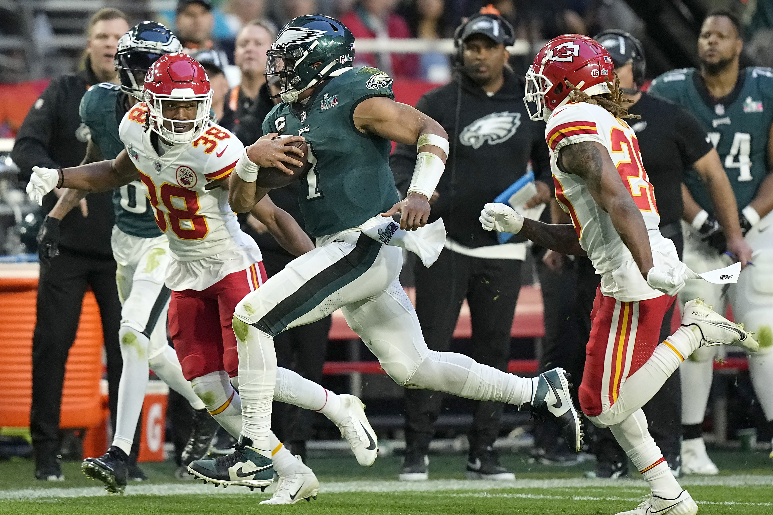 Super Bowl LVII: Philadelphia Eagles vs. Kansas City Chiefs ...