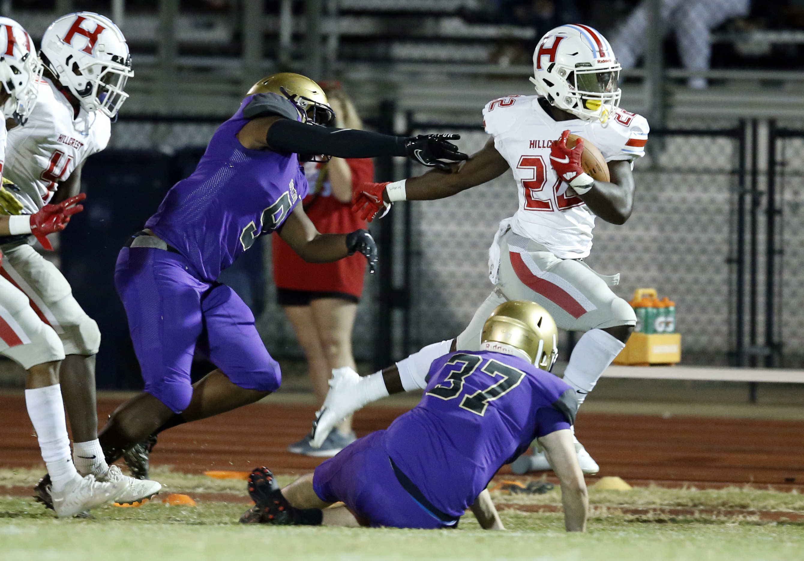 Hillcrest-Tuscaloosa at Hueytown HS Football - al.com
