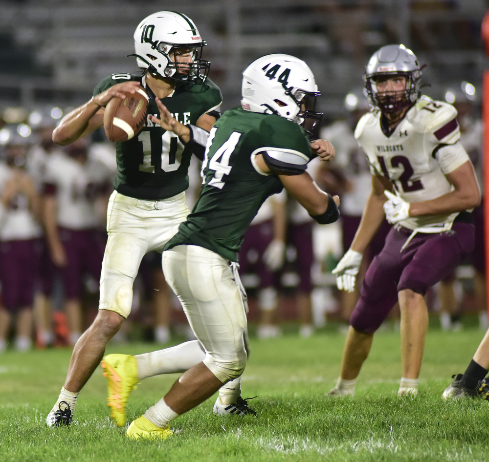 Carlisle vs Mechanicsburg in Week 1 of High School Football - pennlive.com