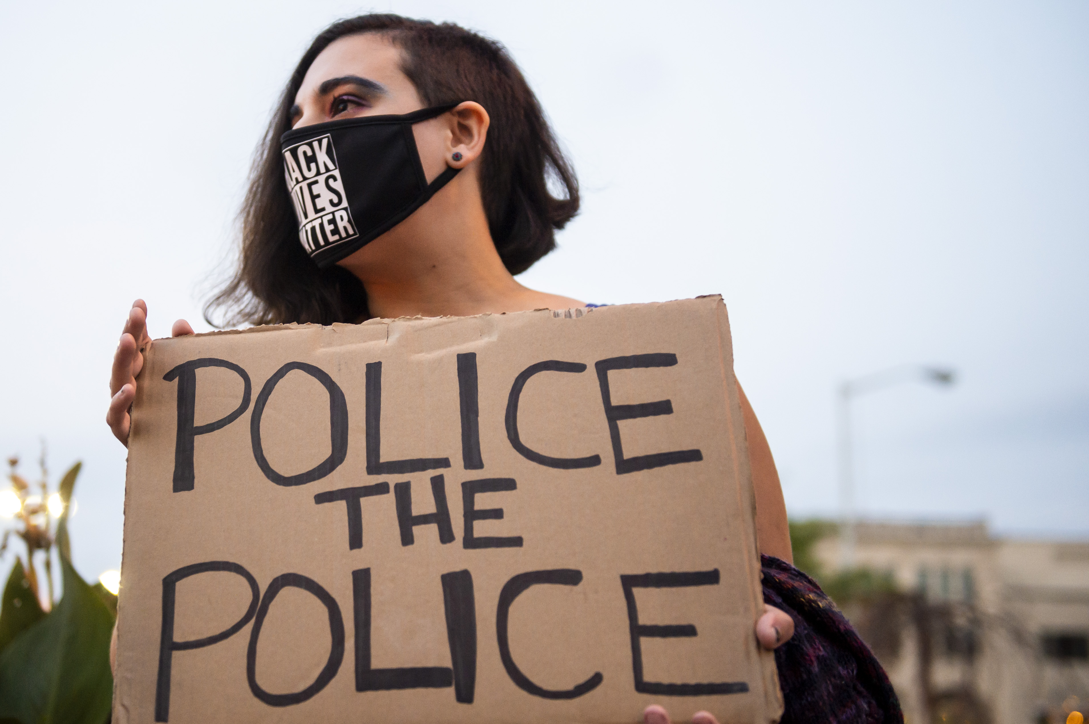 Breonna Taylor protest held in downtown Flint after no officers charged ...