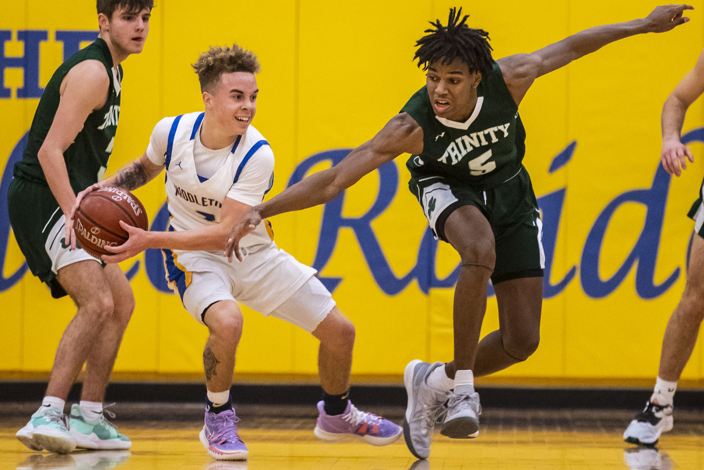 Trinity vs Middletown in boys high school basketball - pennlive.com