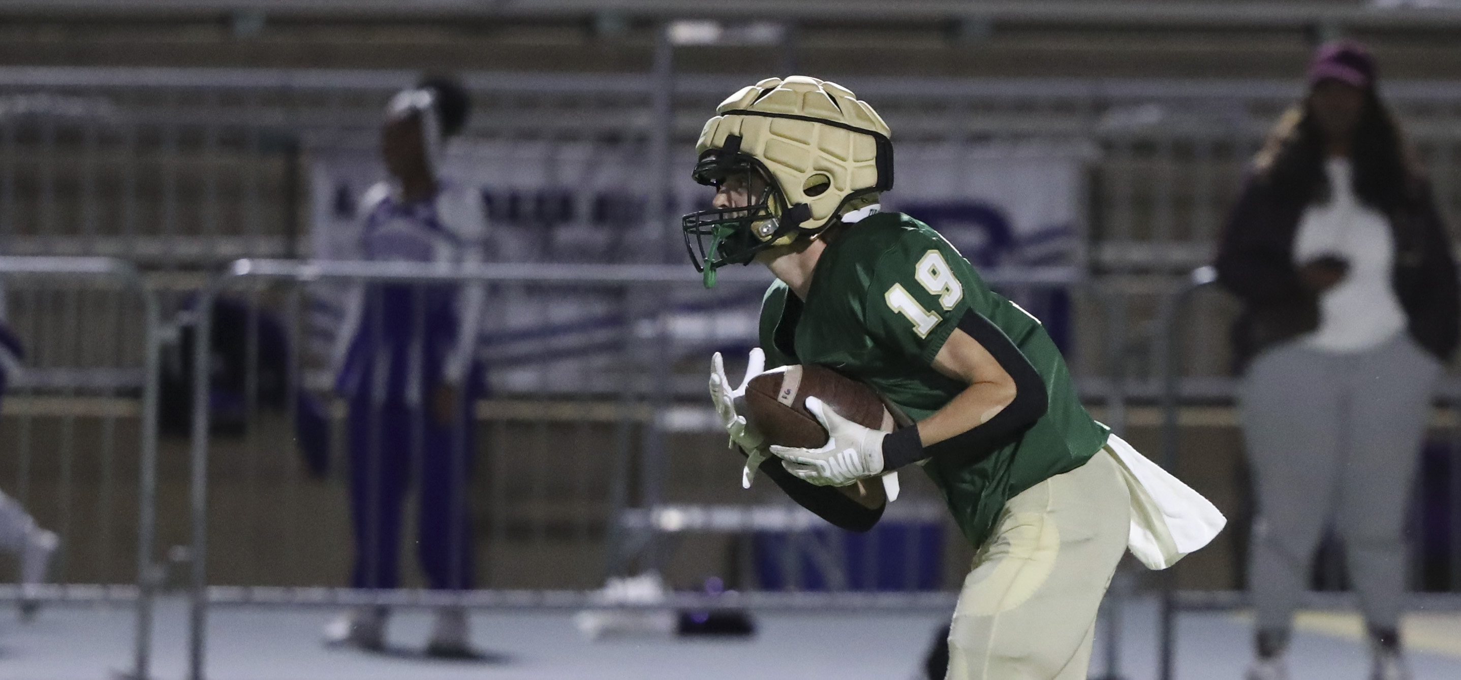 Parker at Mountain Brook 6A Football Playoffs - al.com