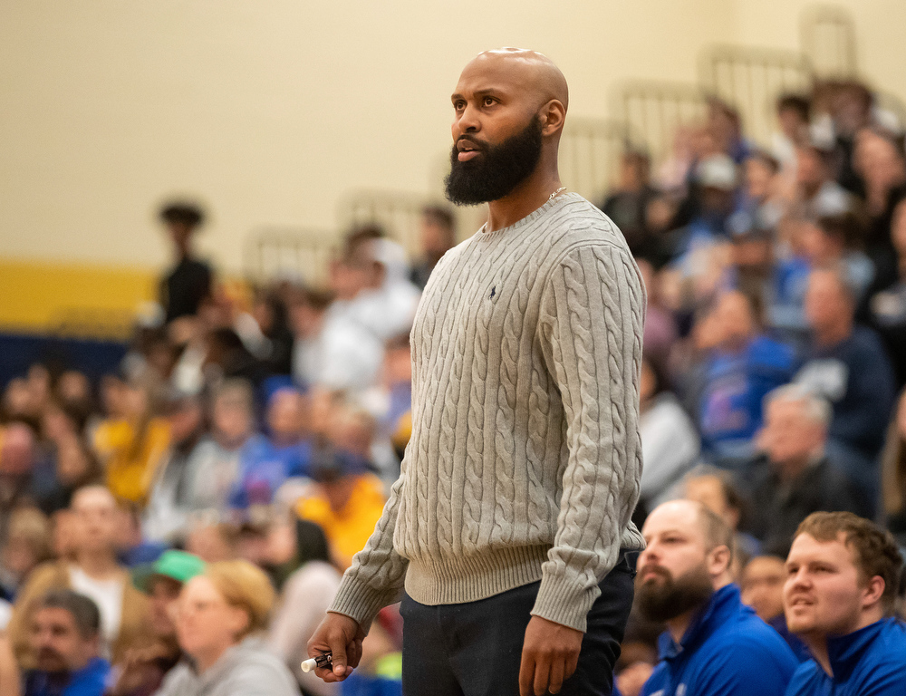 Steel-High defeats Middletown 43-35 in boys high school basketball ...