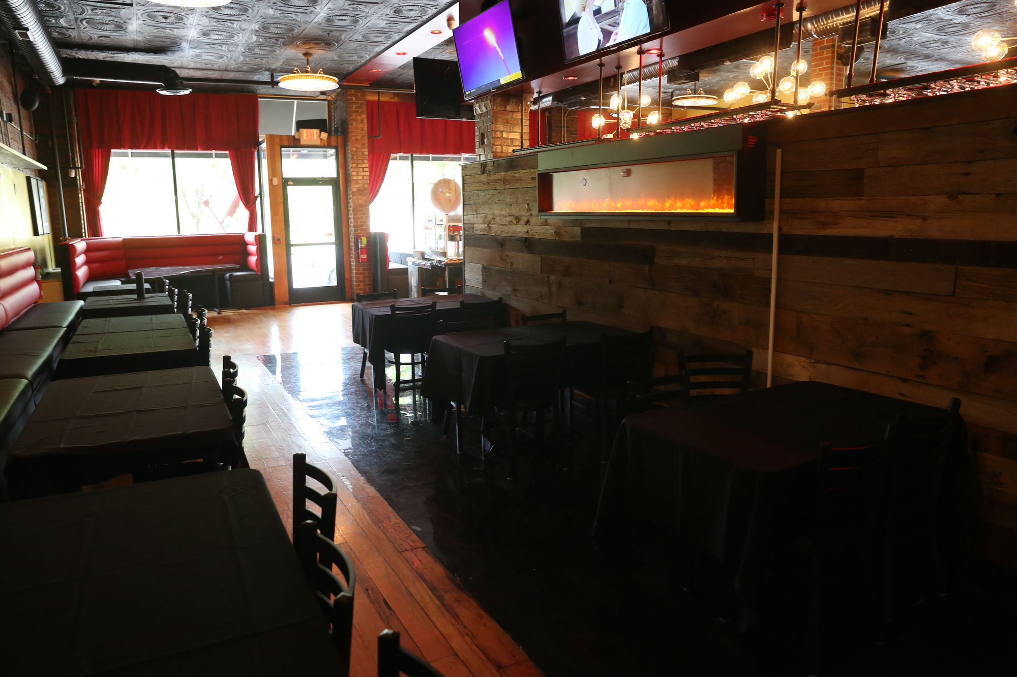 The Haunted House Restaurant in Cleveland Heights - cleveland.com