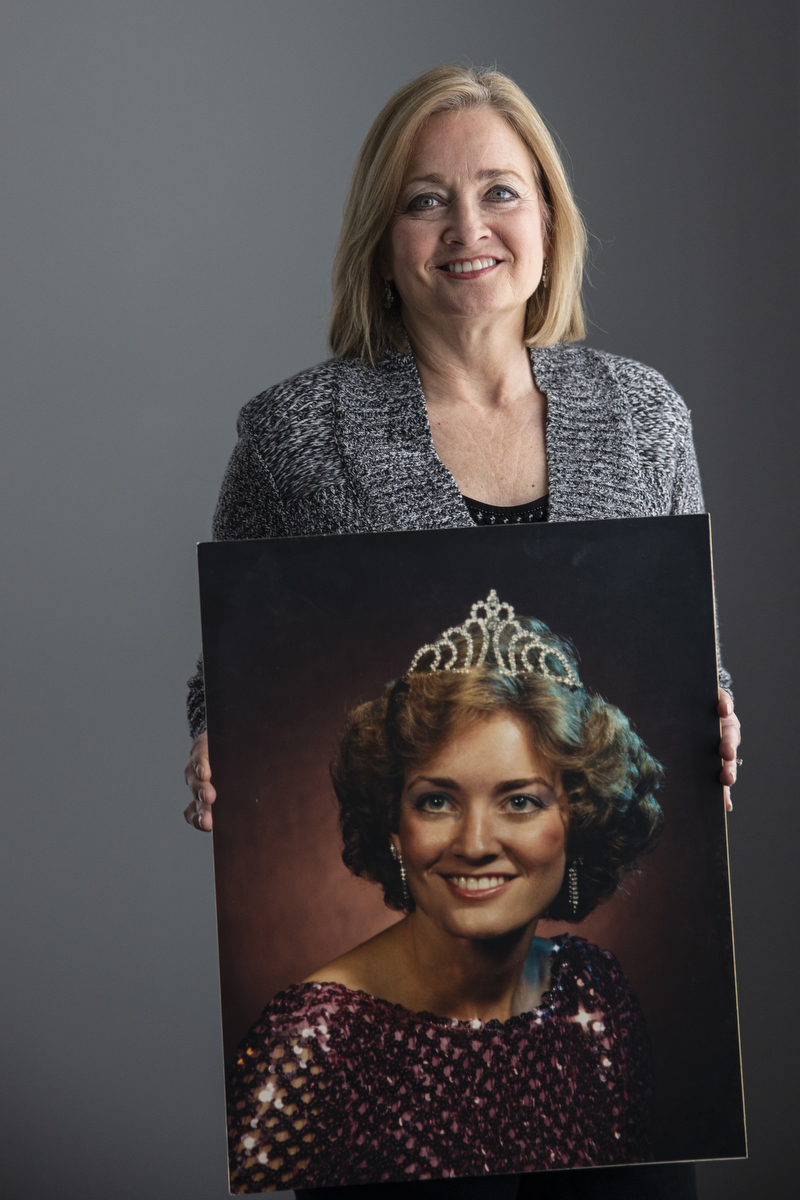 Former pageant queen reunited with her portrait from the 1980's - mlive.com