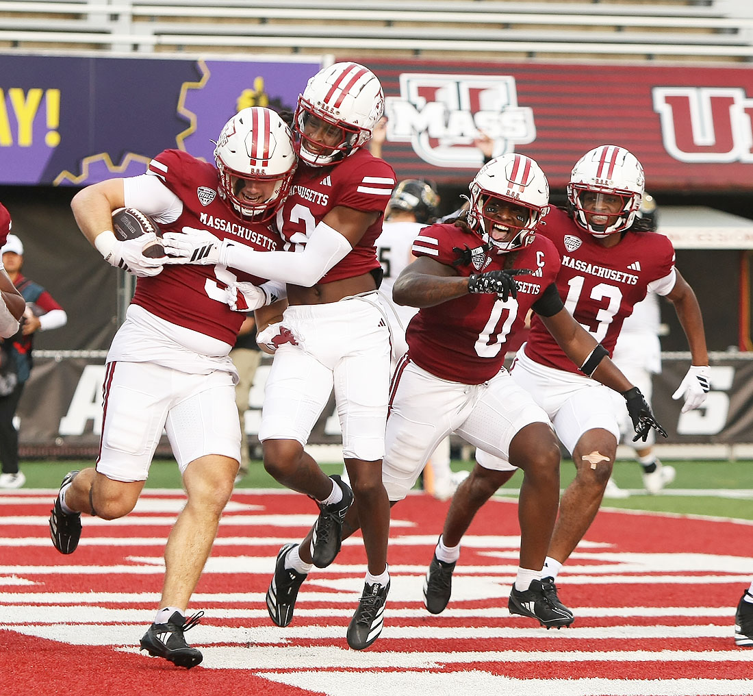 UMass Football vs Bryant 9/6/25 - masslive.com