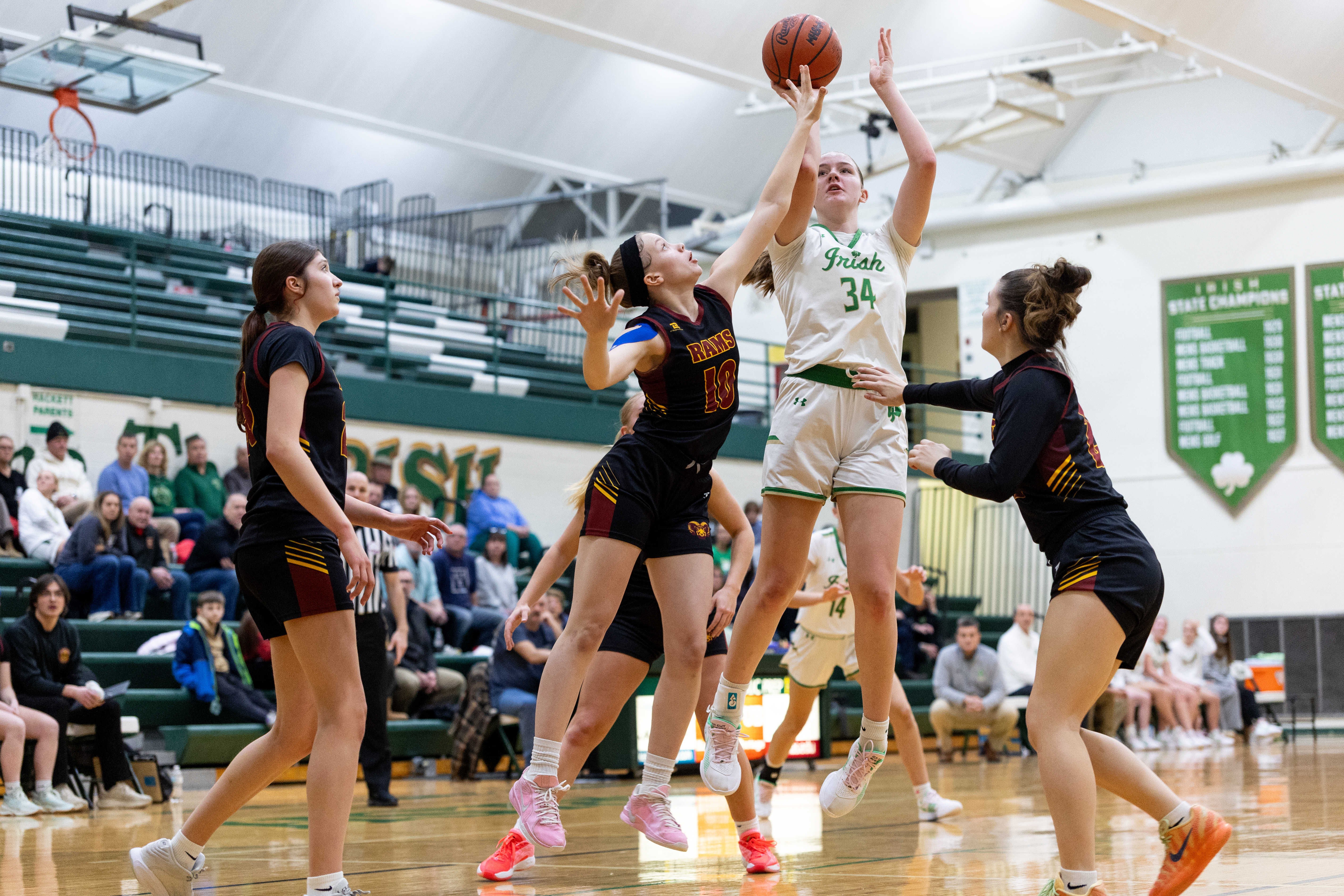 Galesburg-Augusta at Kalamazoo Hackett girls basketball - mlive.com
