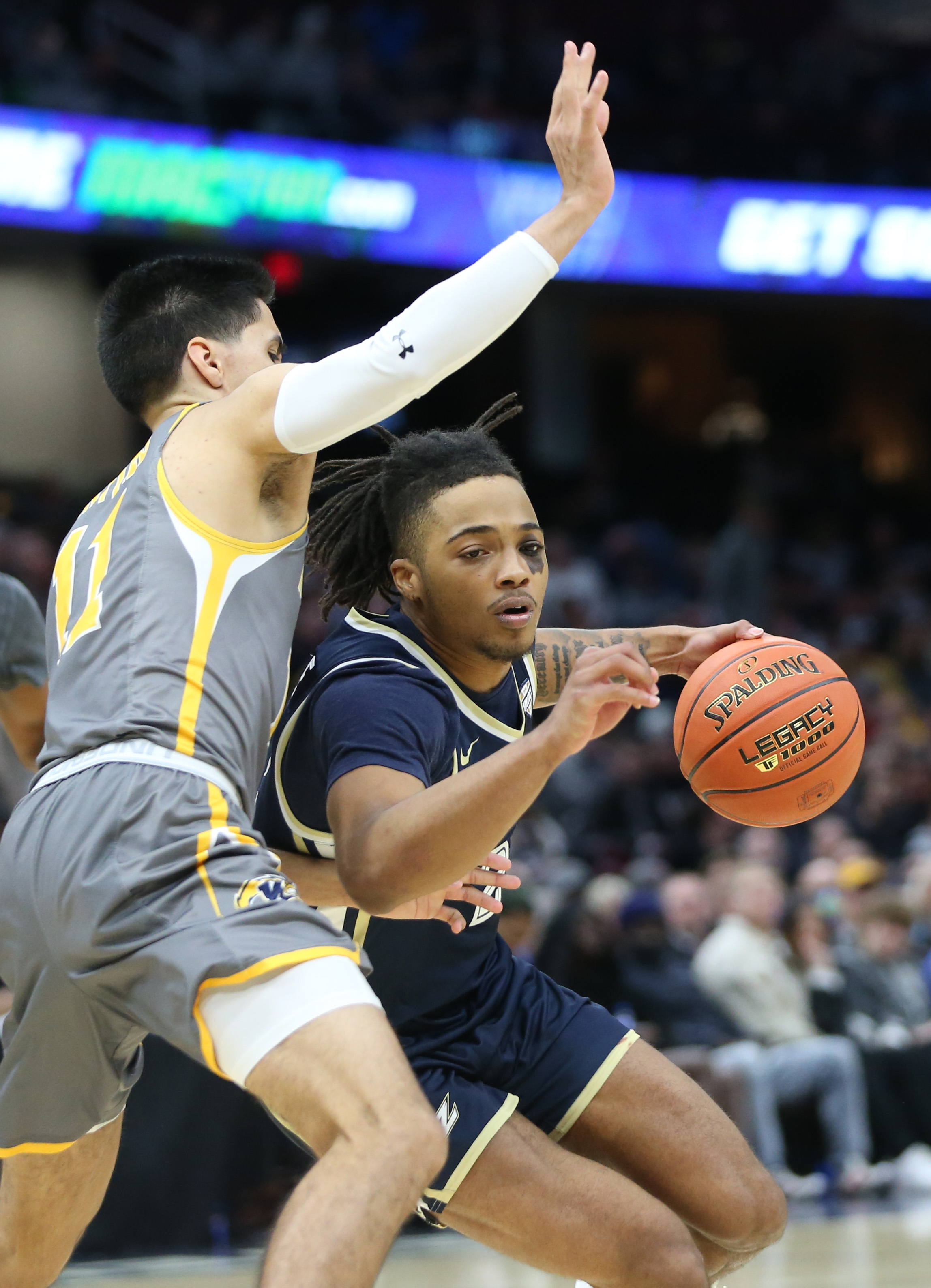 Kent vs. Akron in men's MAC Tournament final, March 12, 2022 ...