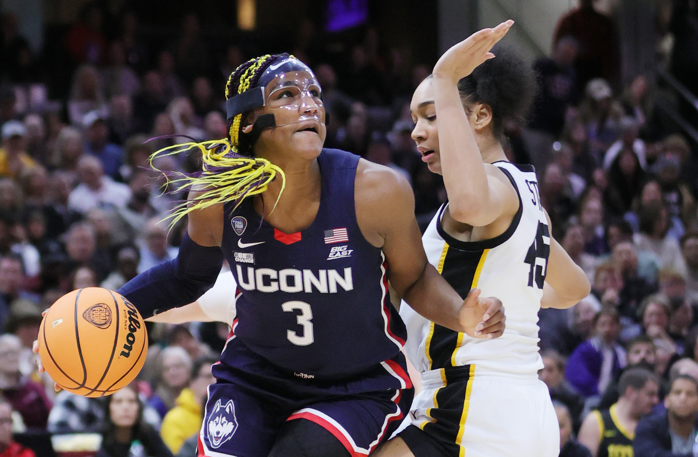 Iowa vs. UConn in Women's Final Four semifinal game, April 5, 2024 ...