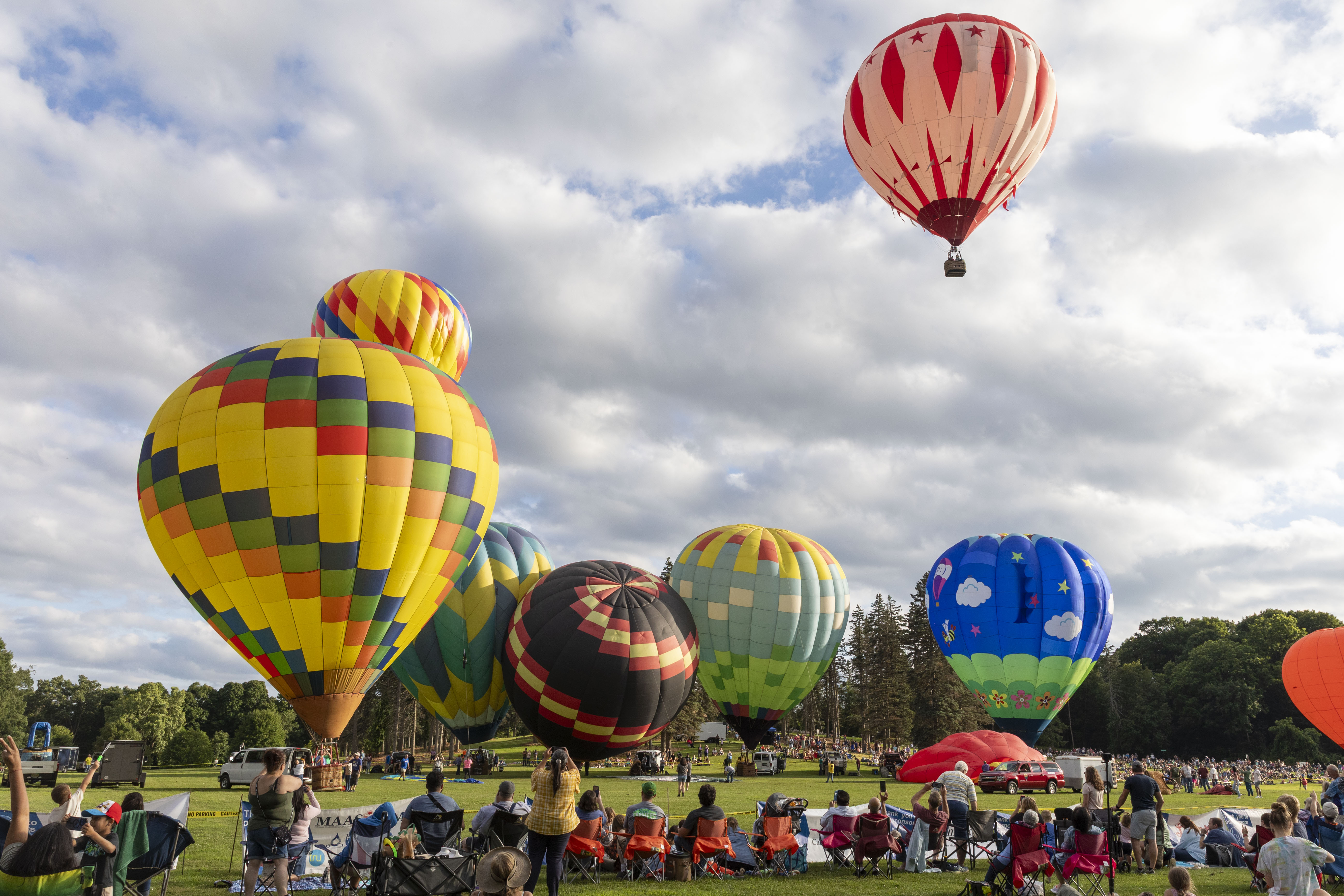 Look up to the sky for the first day of the 2025 Hot Air Balloon ...