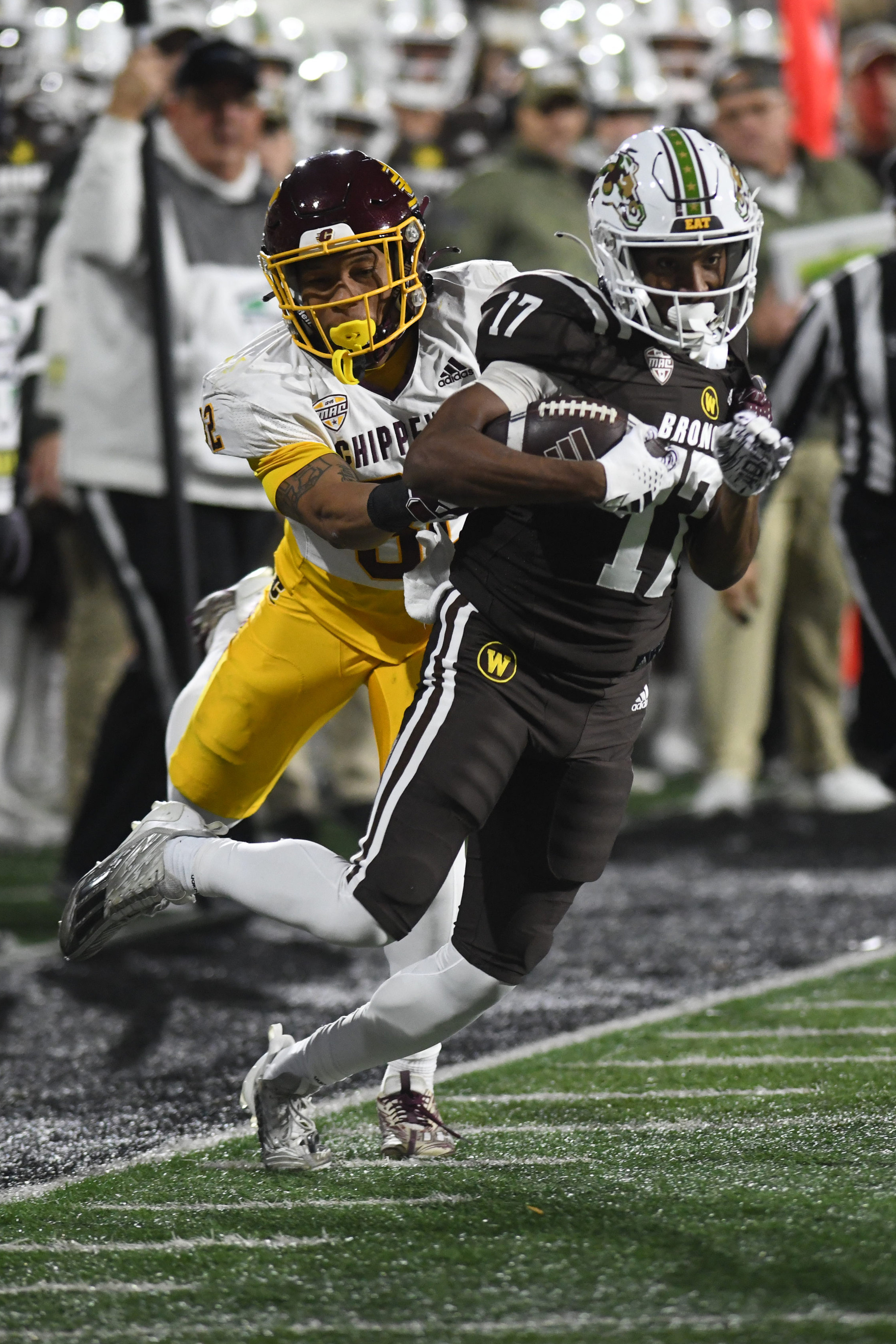 Western Michigan and Central Michigan battle for the victory cannon ...