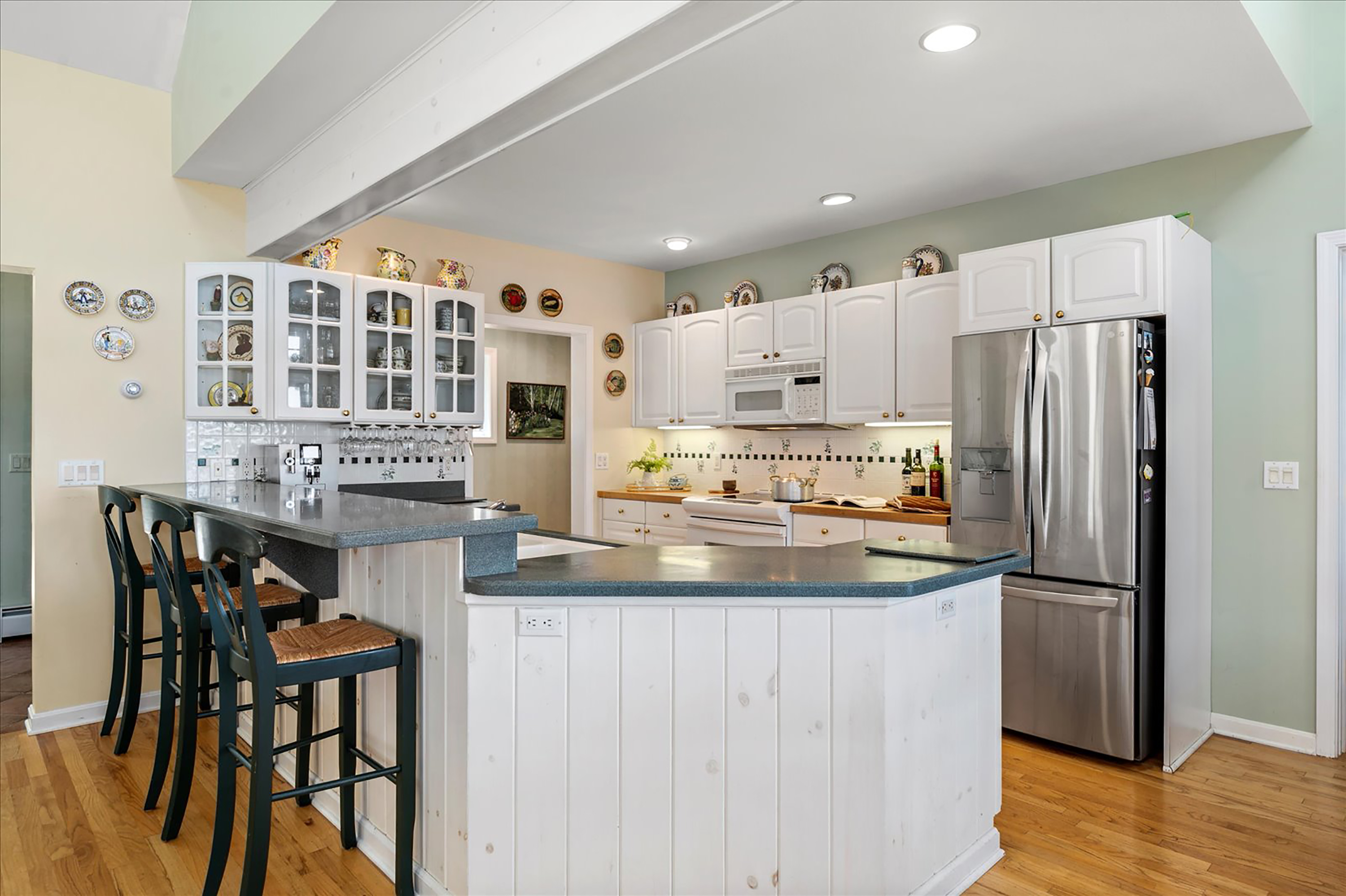 Skaneateles property has nearly 200 feet of water frontage - syracuse.com