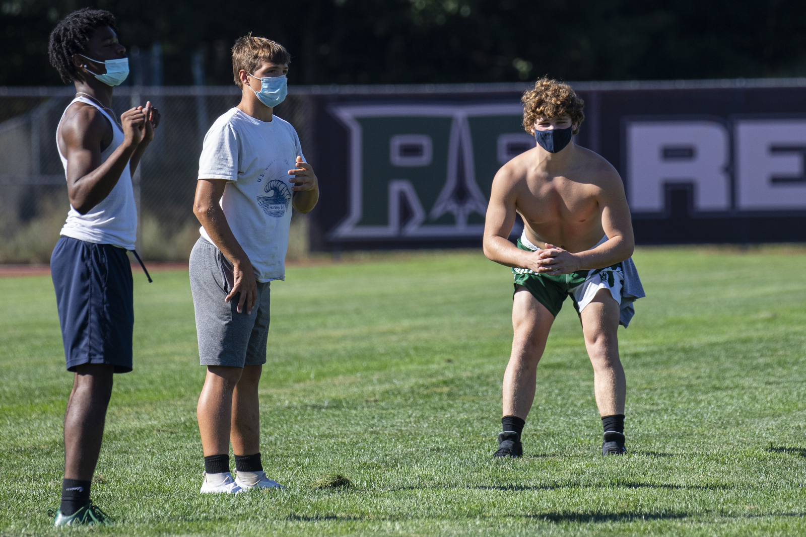 Reeths-Puffer football sports face masks during 2020 practice - mlive.com