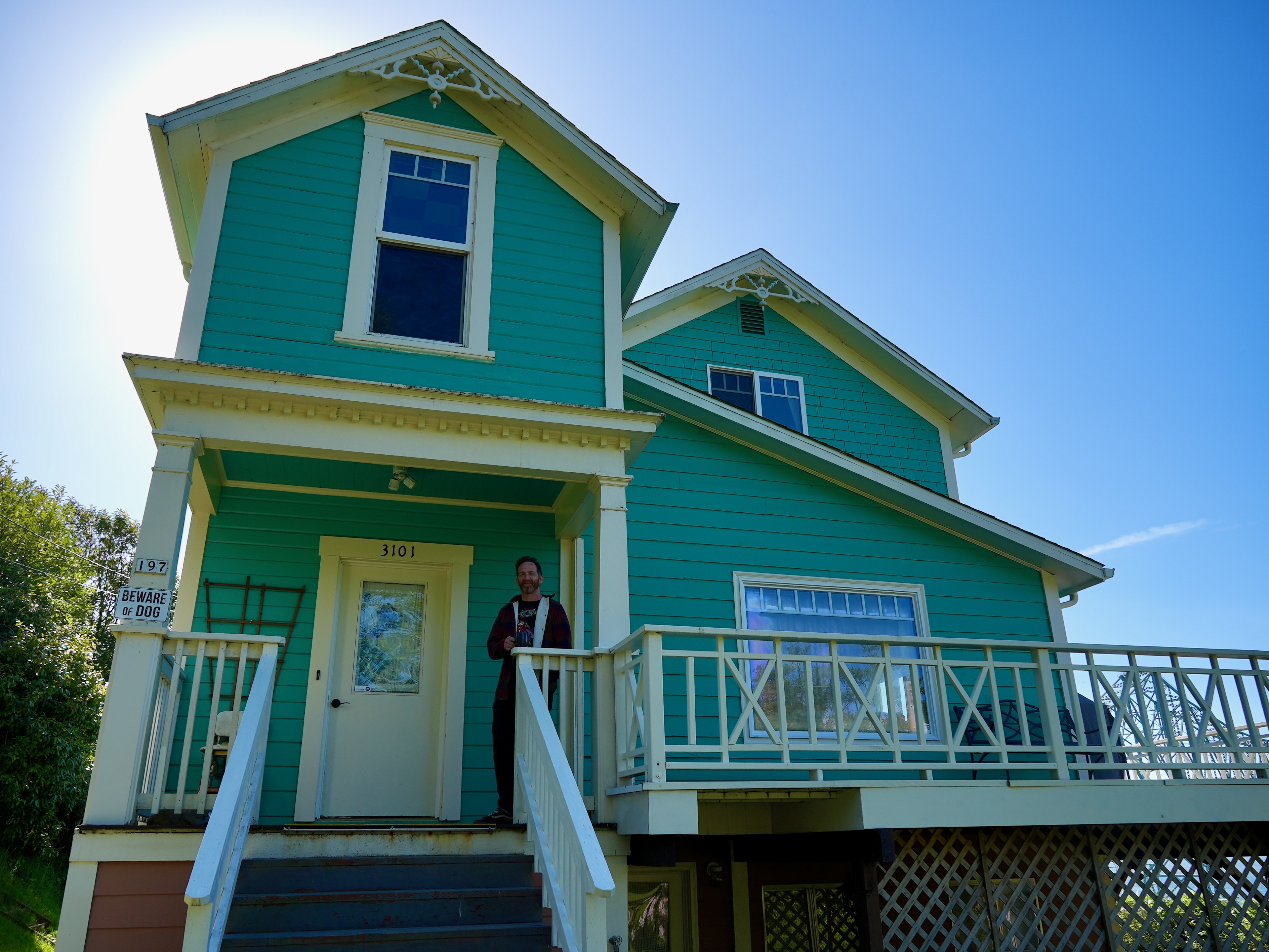 Short Circuit Movie House